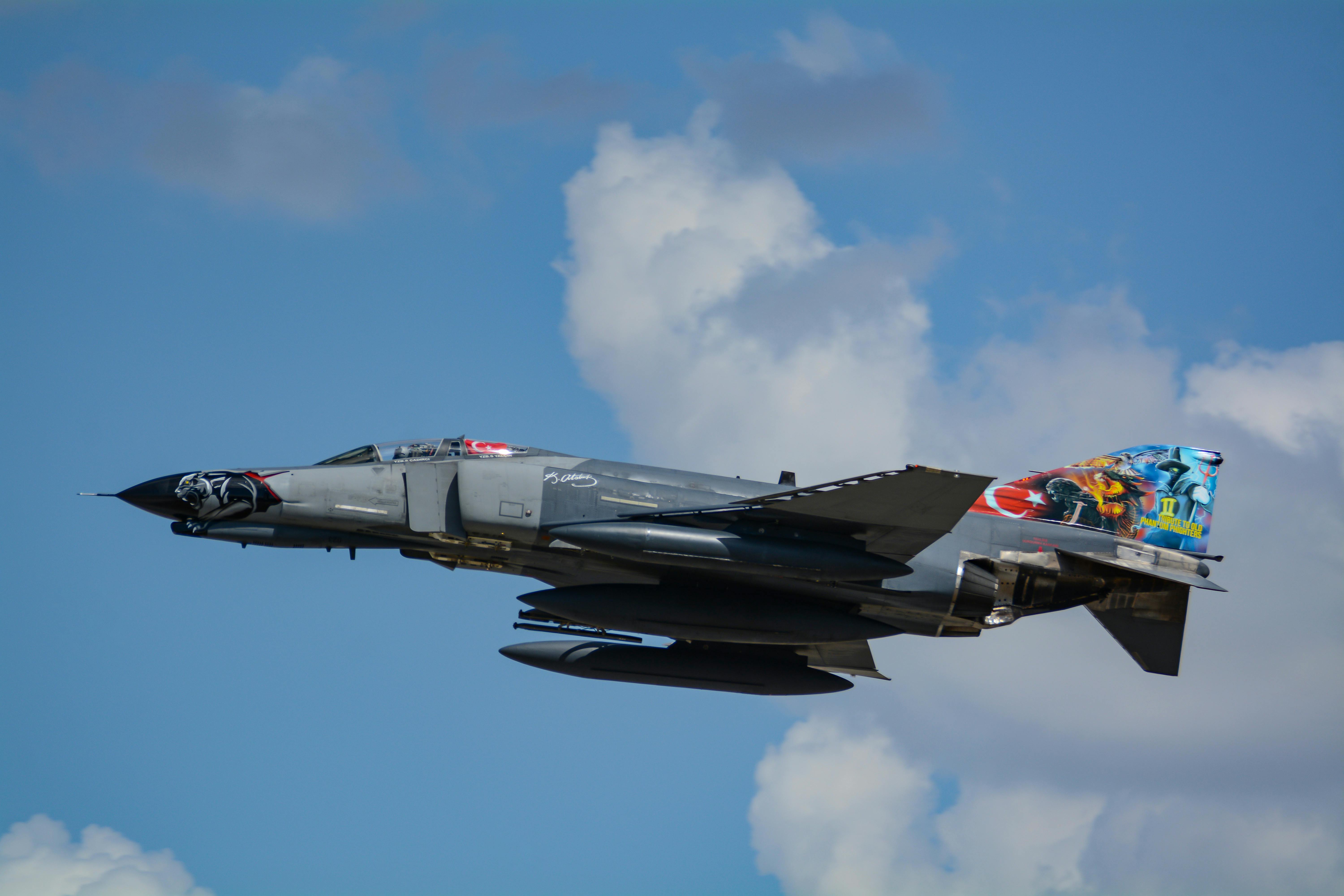 Black Jetplane Flying on the Sky · Free Stock Photo