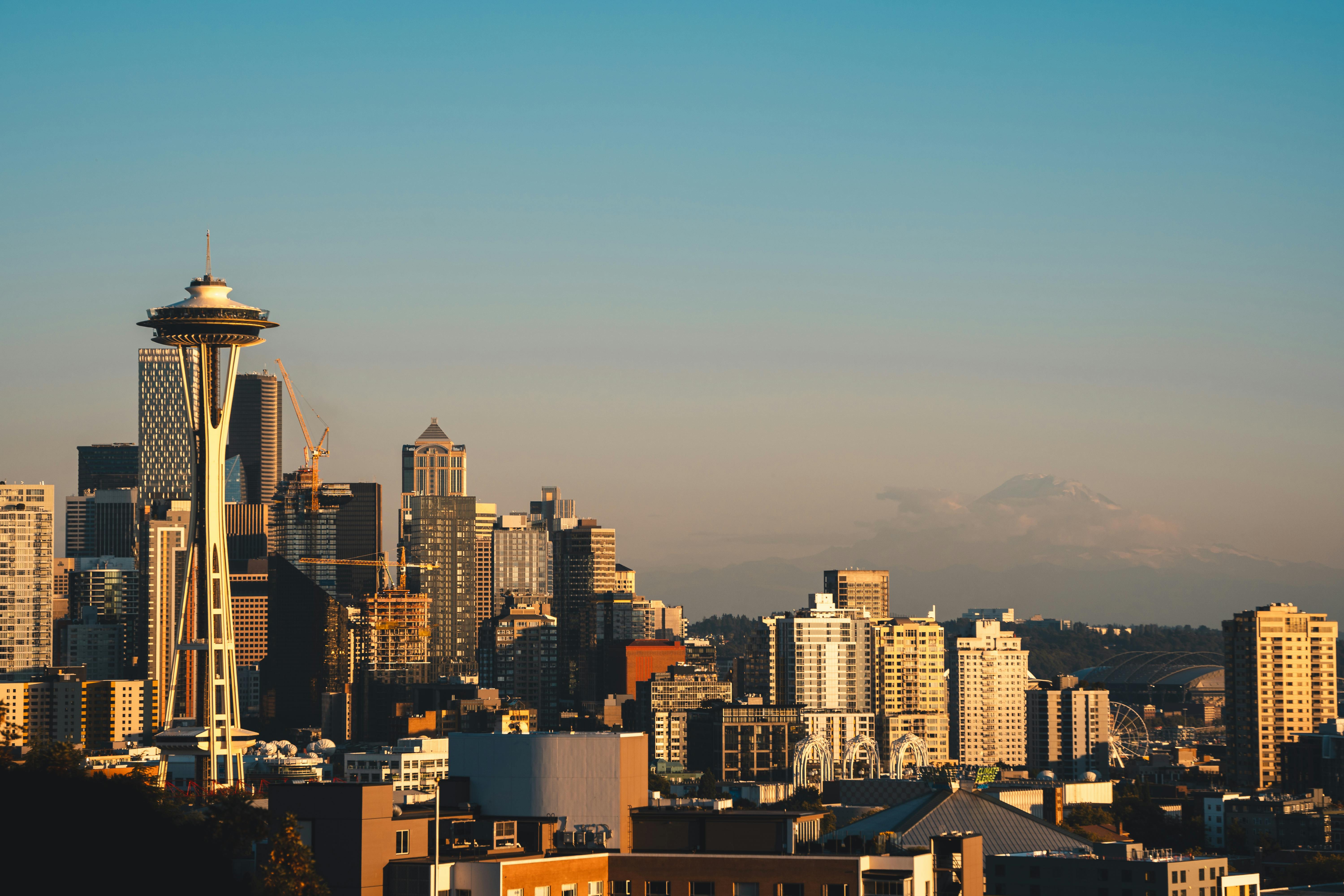 Seattle at Sunset · Free Stock Photo