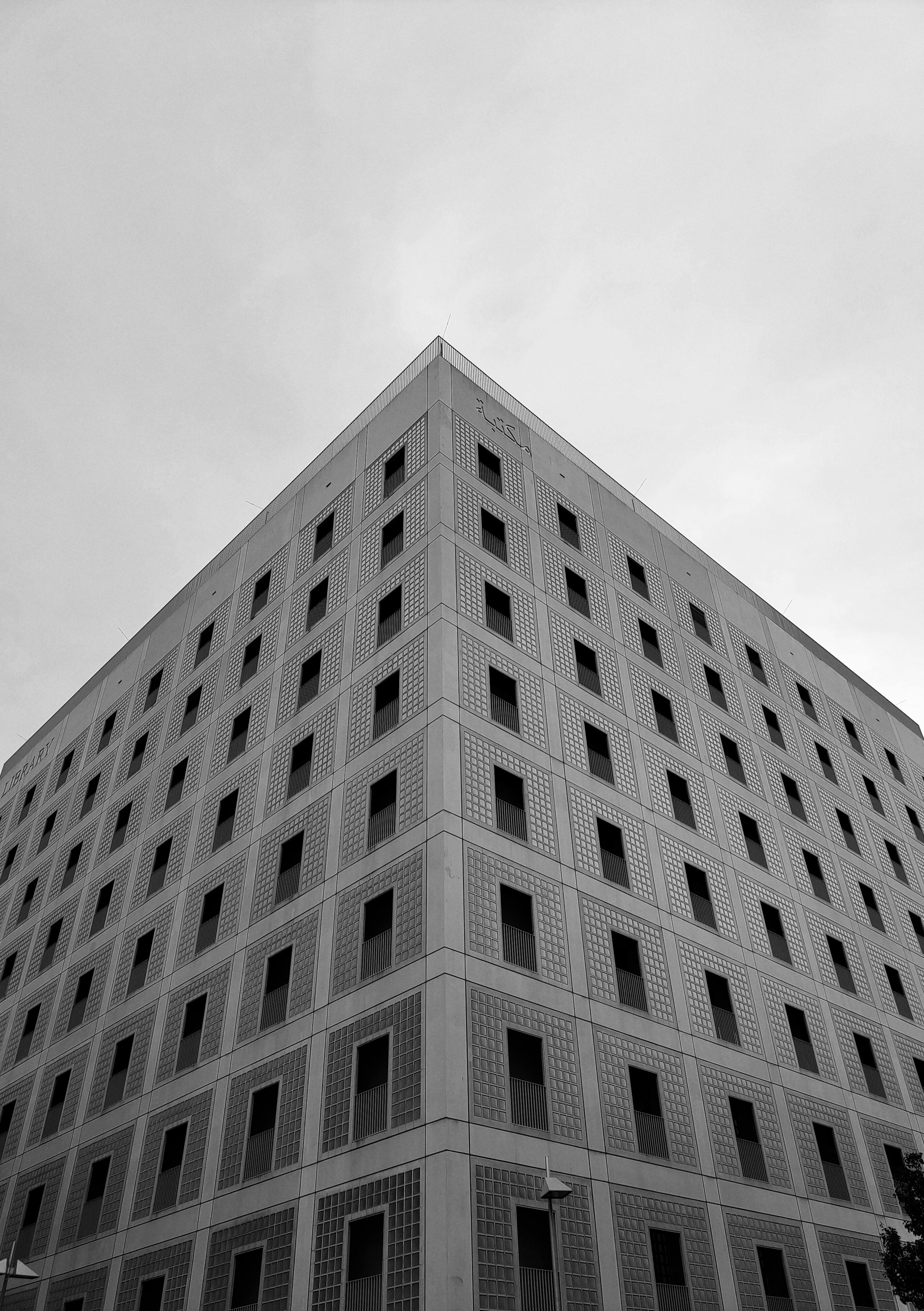 Gray High-rise Building · Free Stock Photo