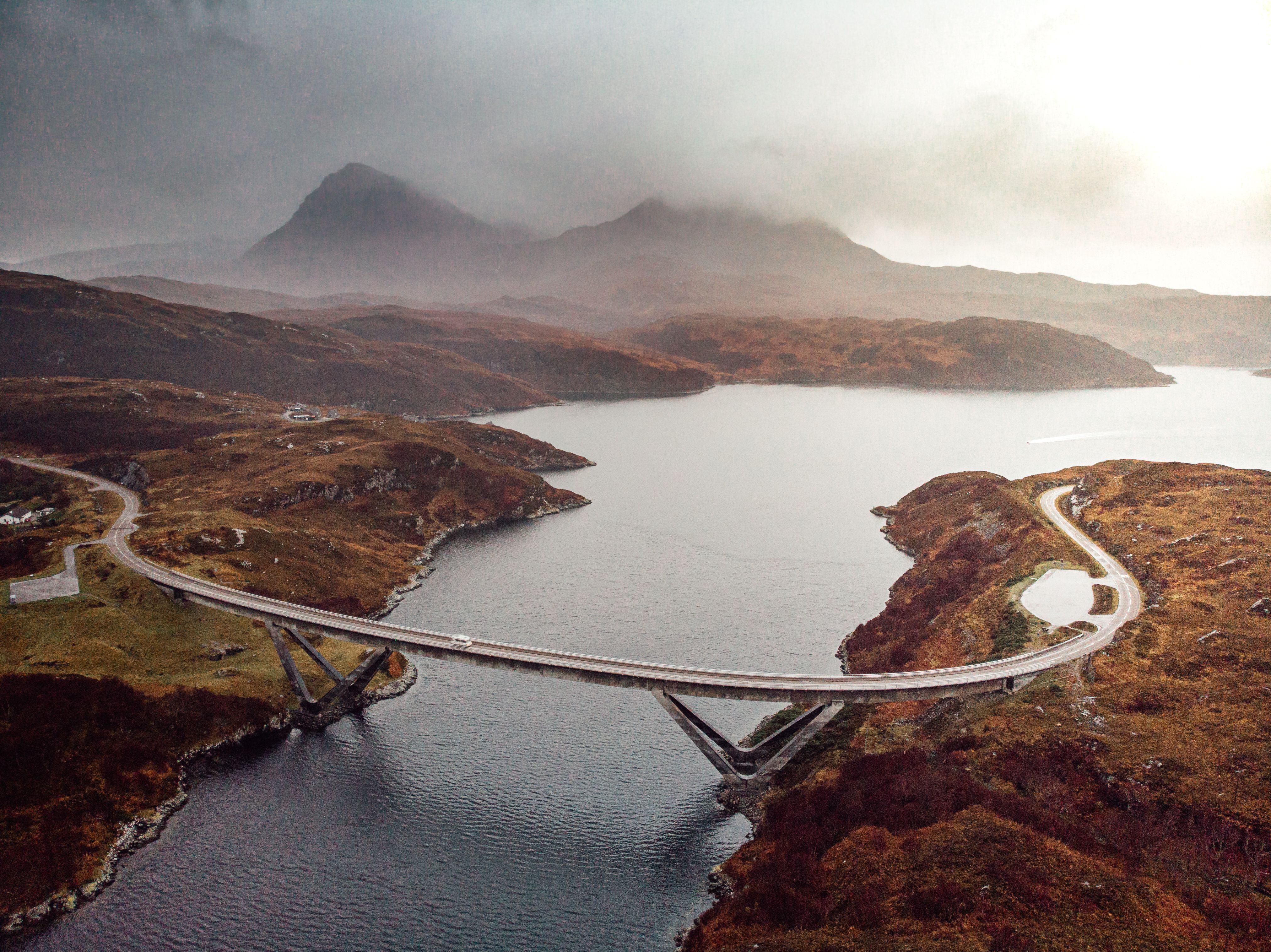 Bridge in a Valley in Great Britain · Free Stock Photo