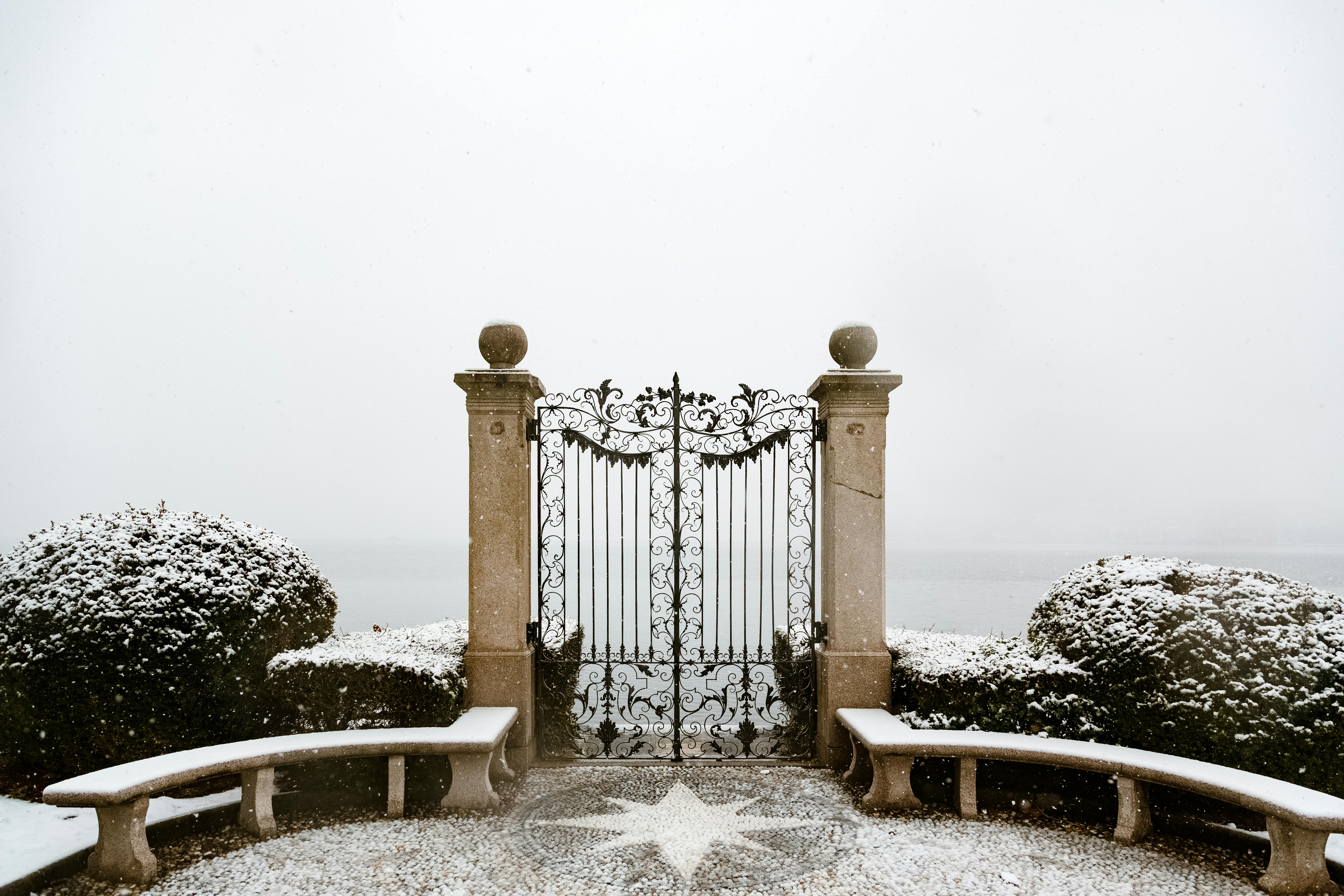 2,000+ Best Gate Photos · 100% Free Download · Pexels Stock Photos