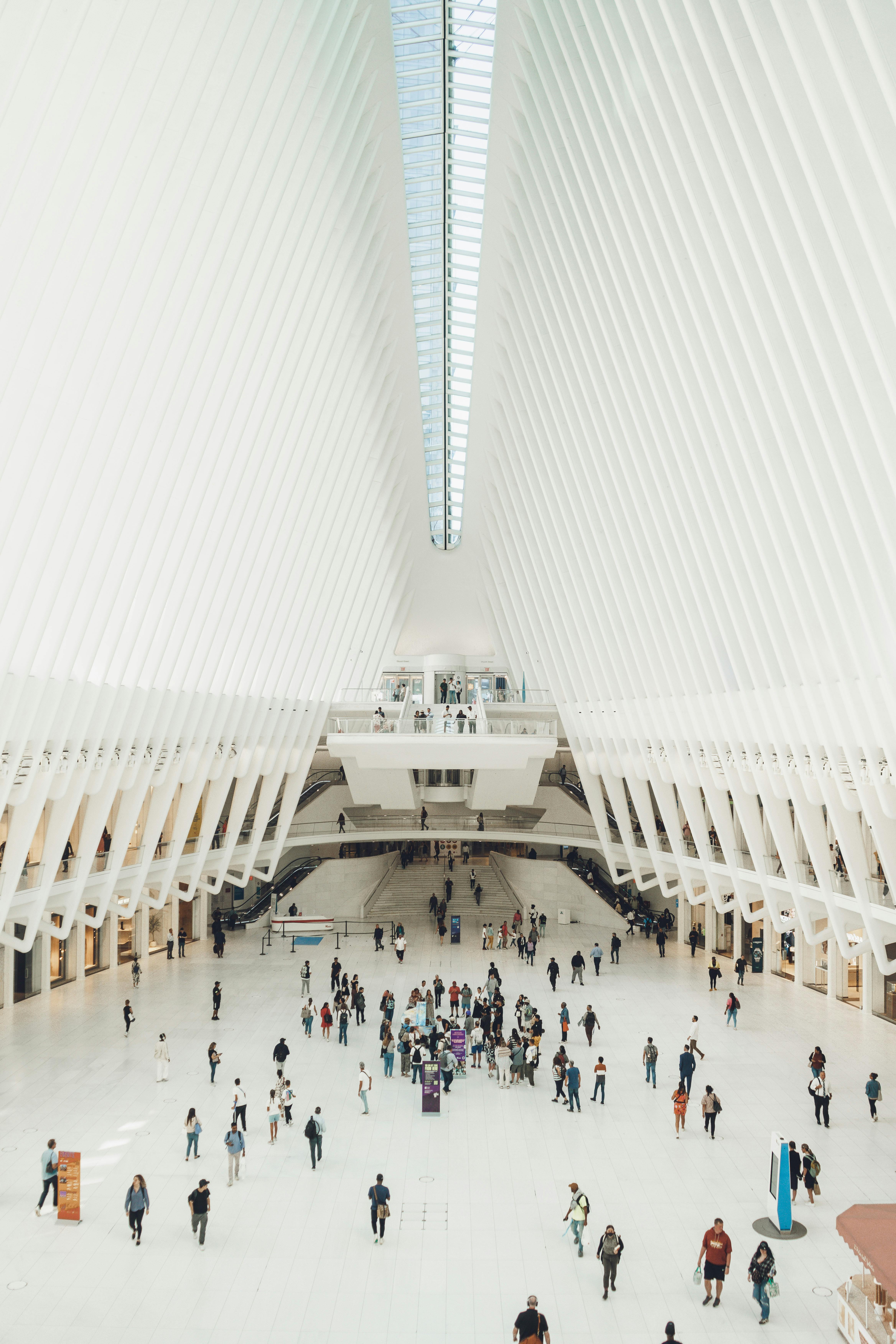 Oculus Interior Com Visitantes Em Nova York · Foto profissional gratuita