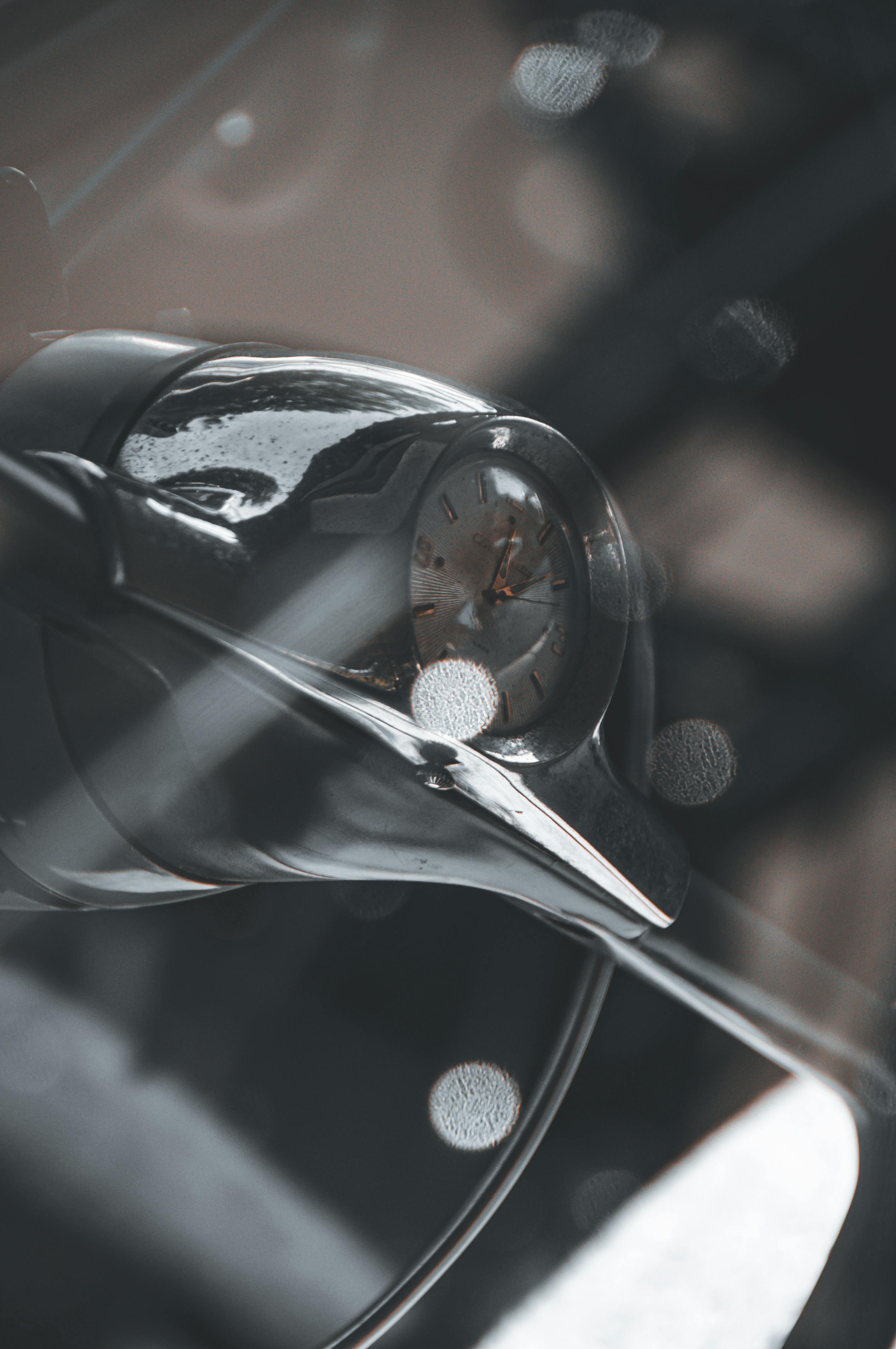 Round Speedometer of Car · Free Stock Photo