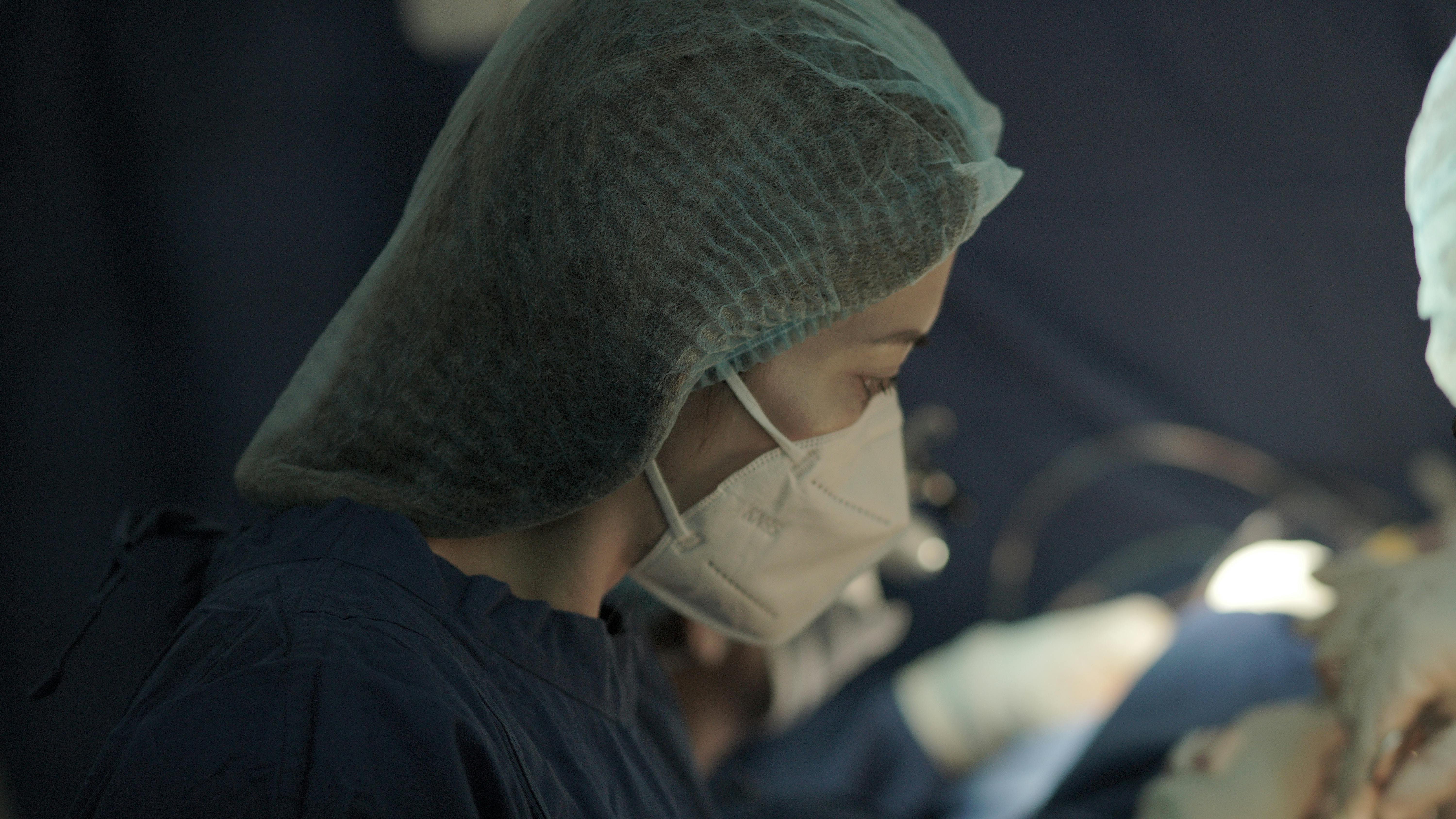 Medic in Mask · Free Stock Photo