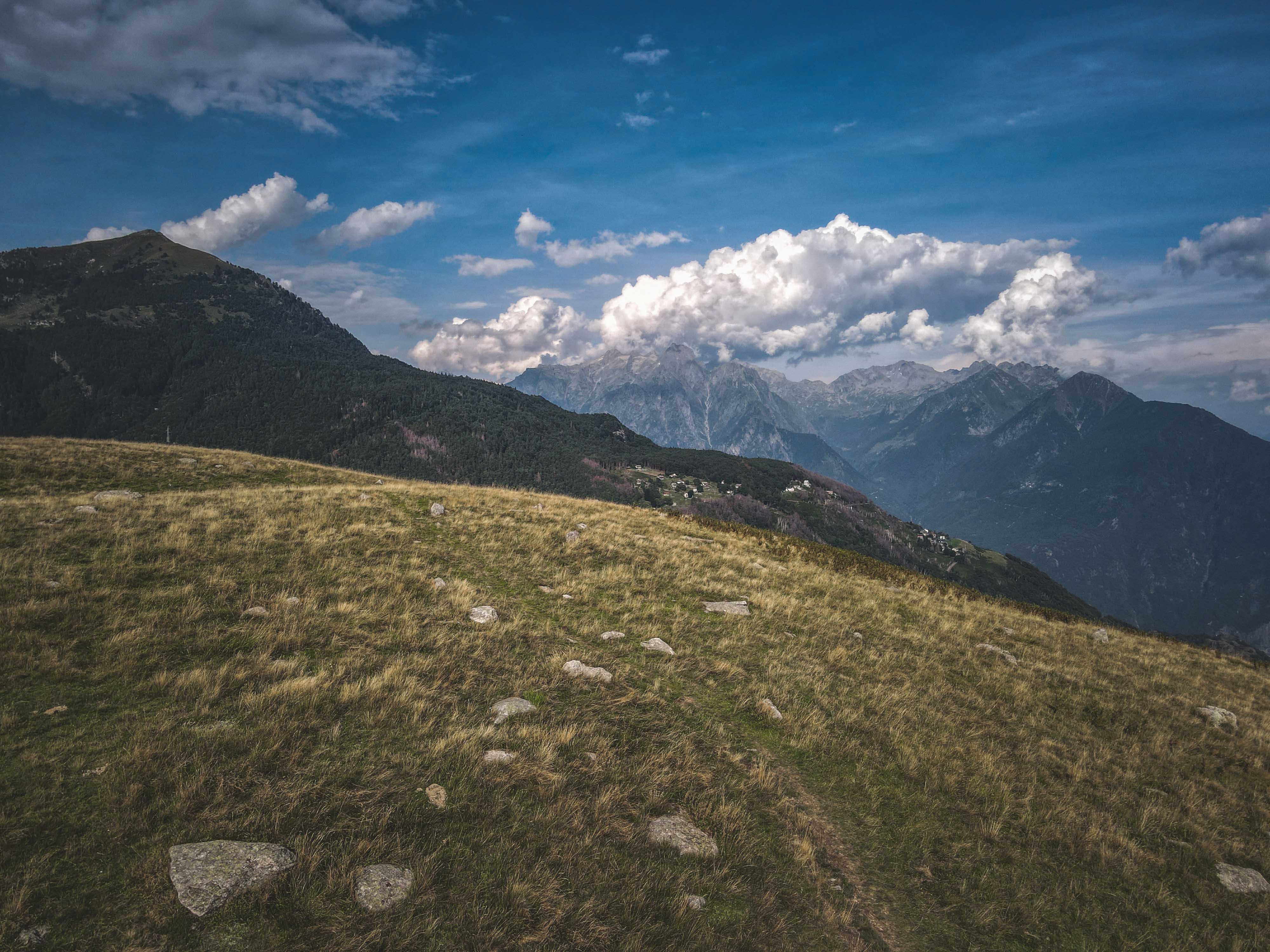 Scenic Mountain Range · Free Stock Photo