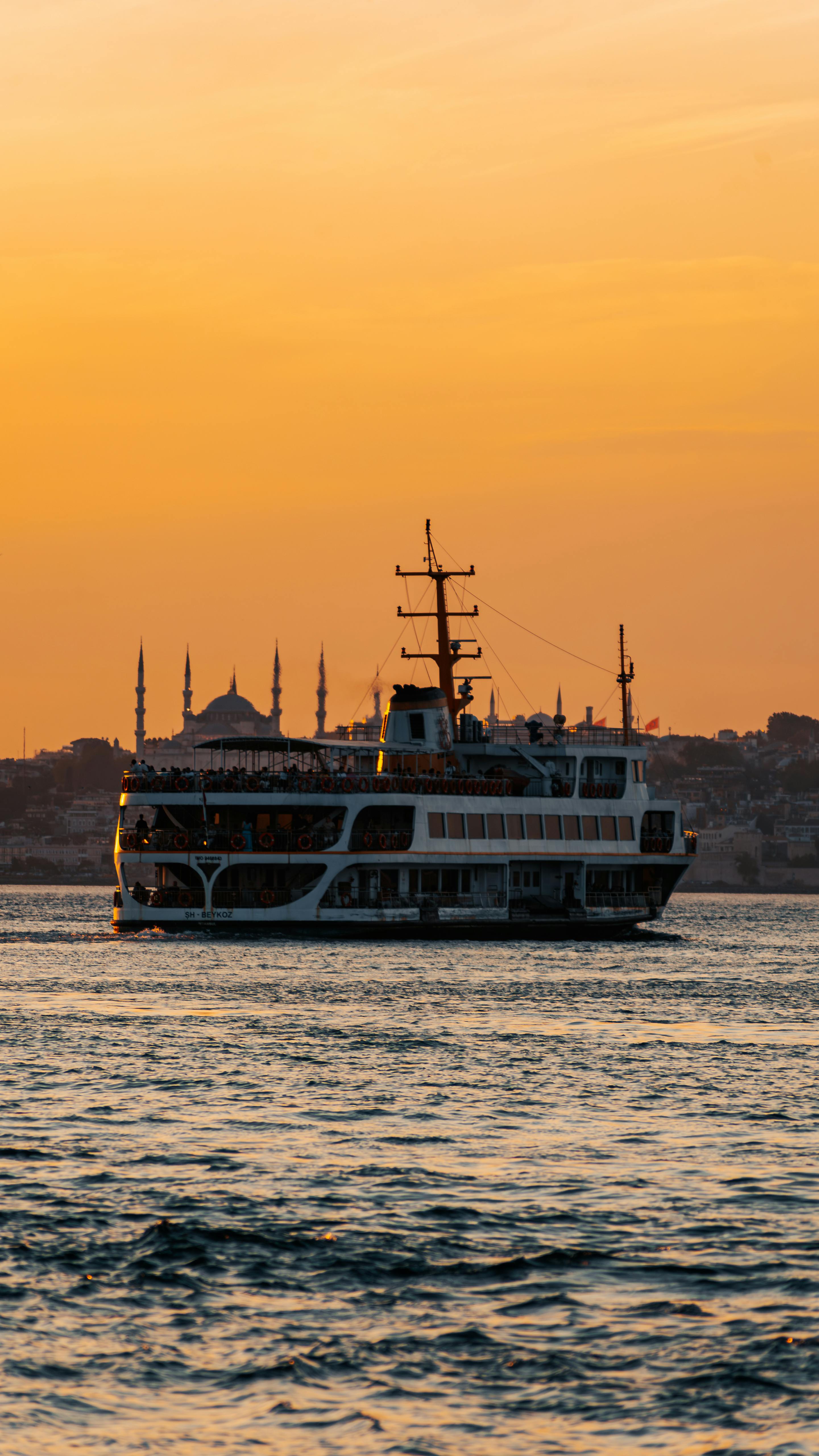 Ferry Sailing in Istanbul at Sunset · Free Stock Photo