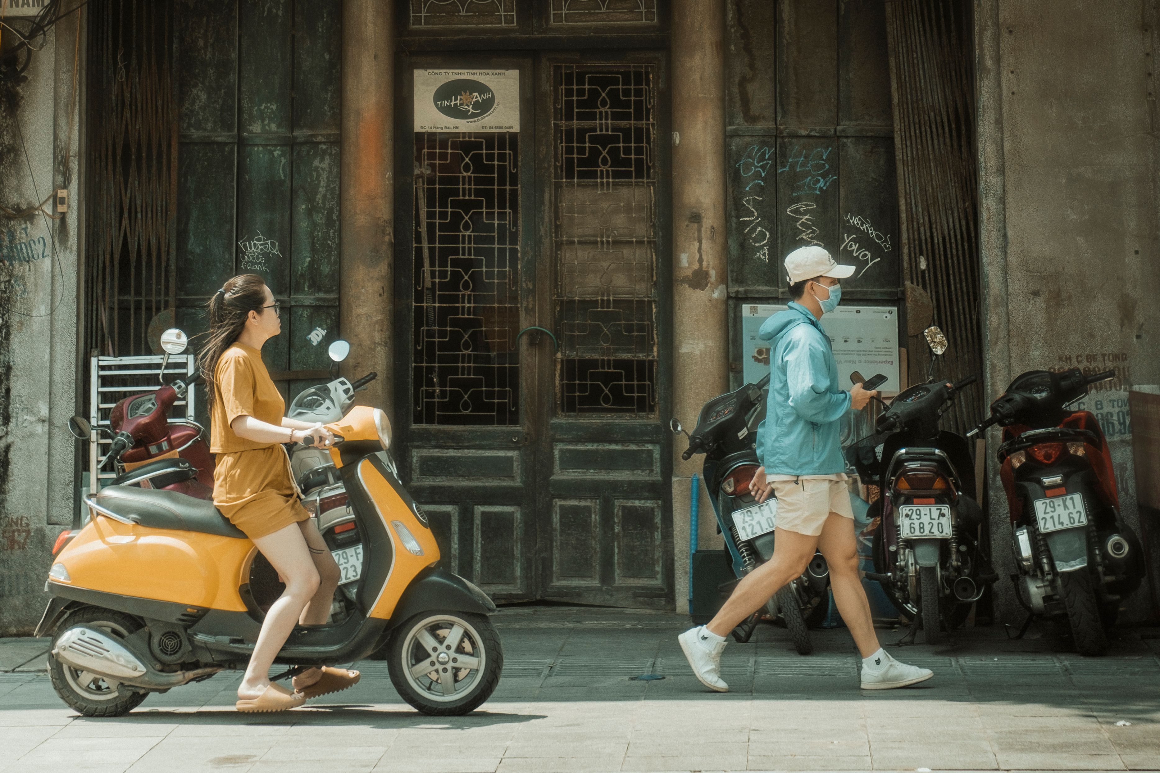 Traditional City Building with Wooden Door in Vietnam · Free Stock Photo