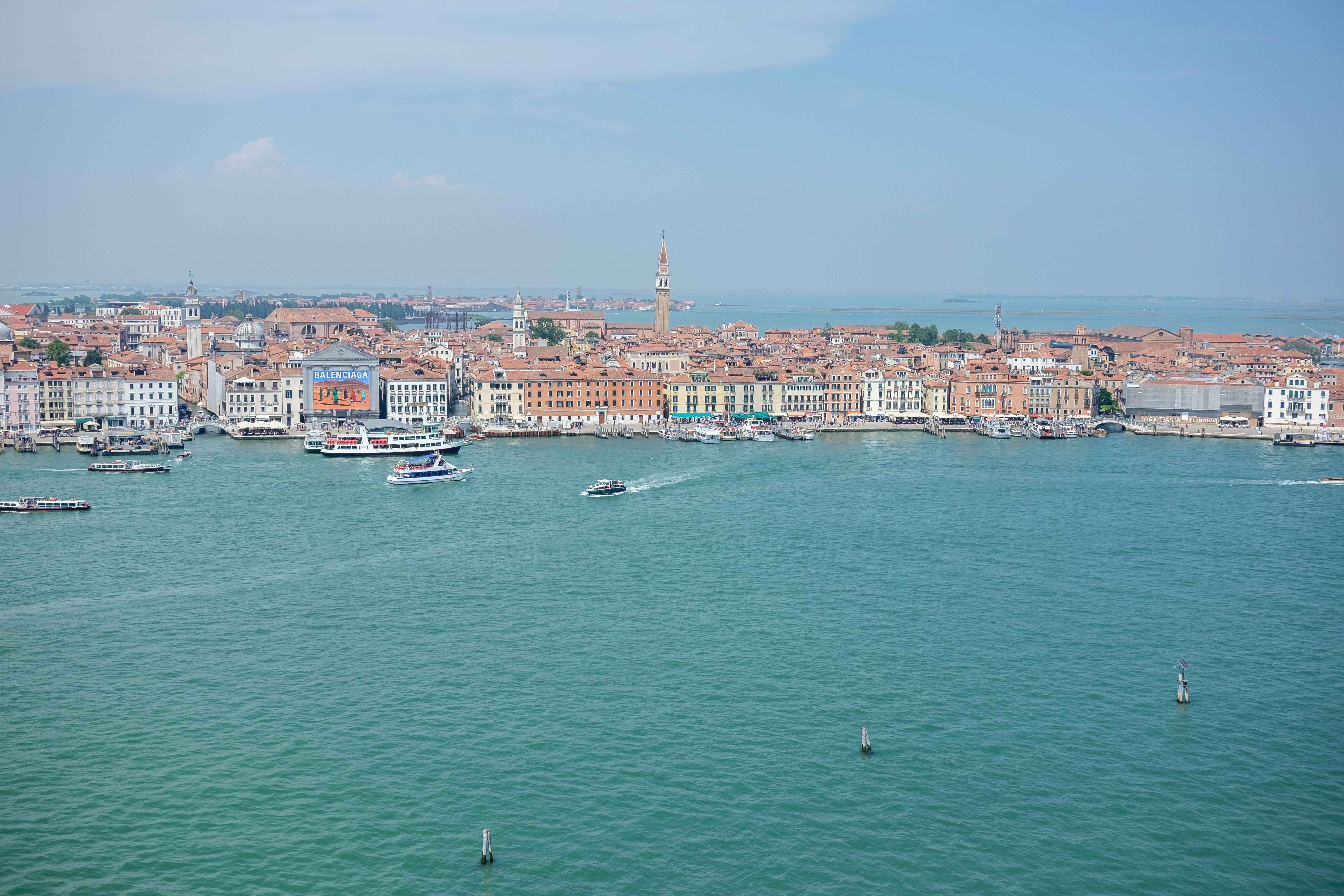 Sea Coast of Venice · Free Stock Photo