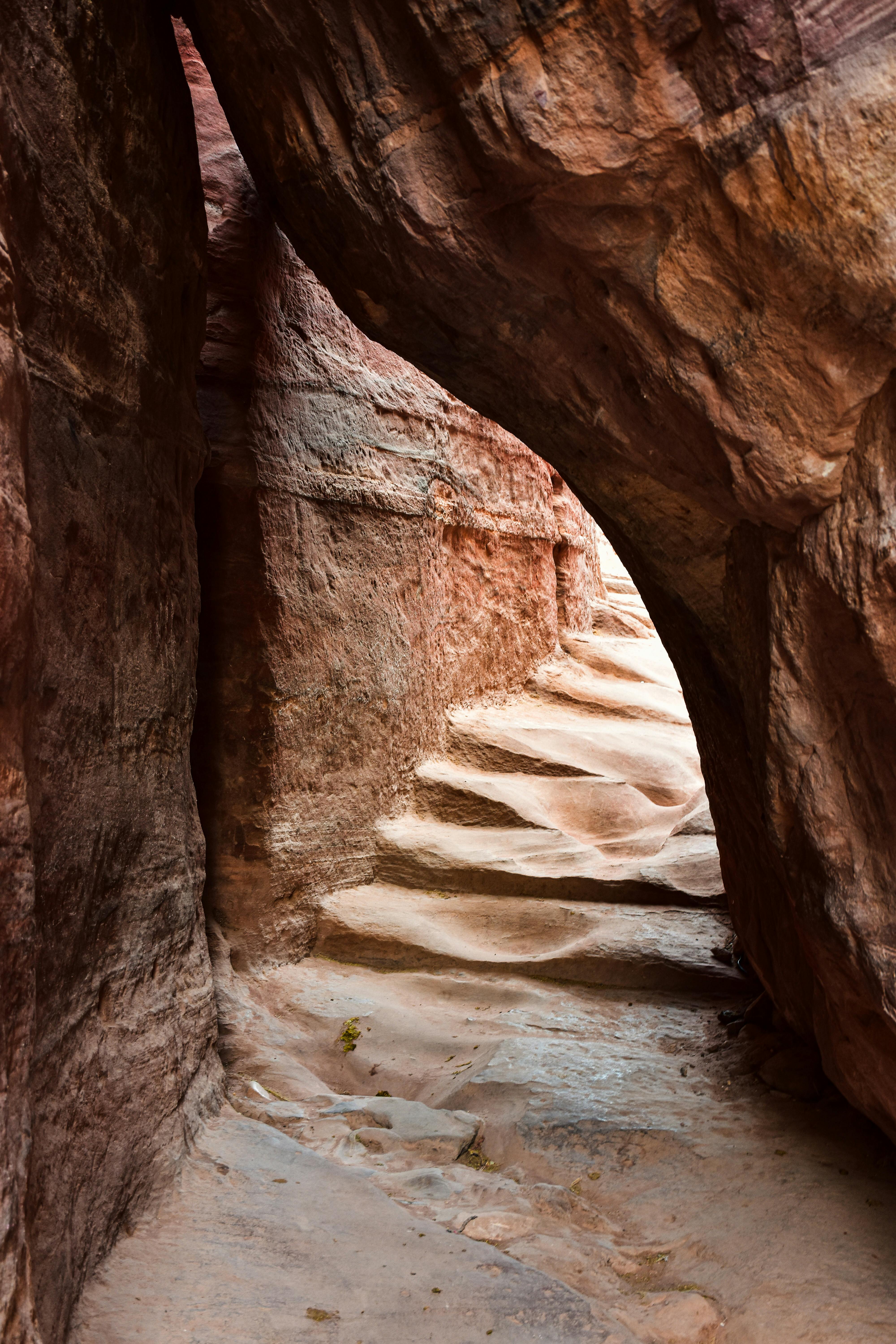 Stairs behind Rocks in Petra · Free Stock Photo