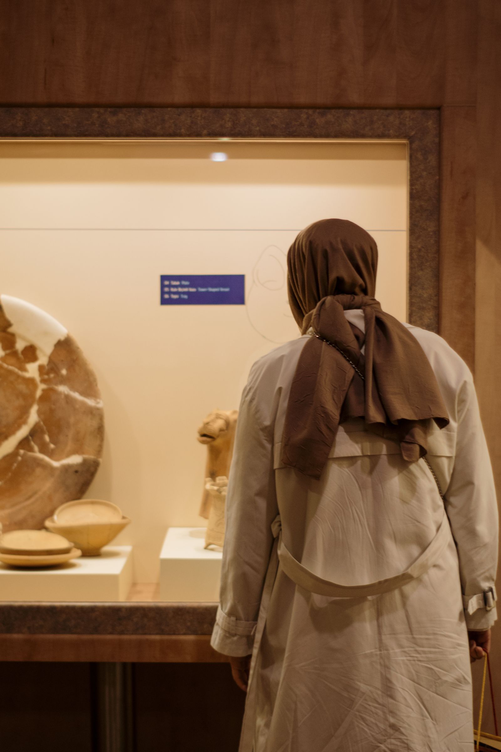Museum Visitor Photos, Download The BEST Free Museum Visitor Stock ...