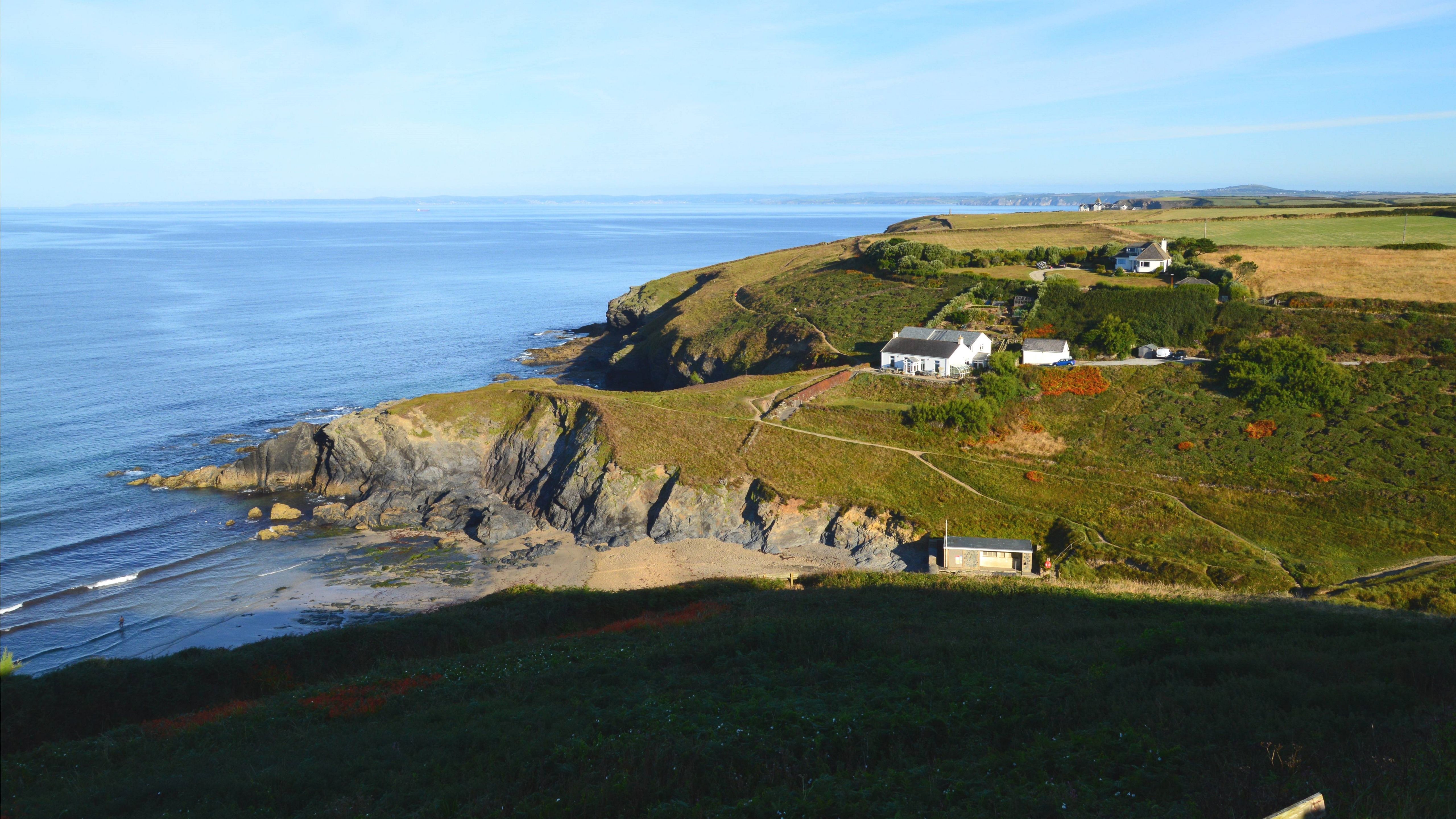Green Countryside Hills on Sea Coast · Free Stock Photo