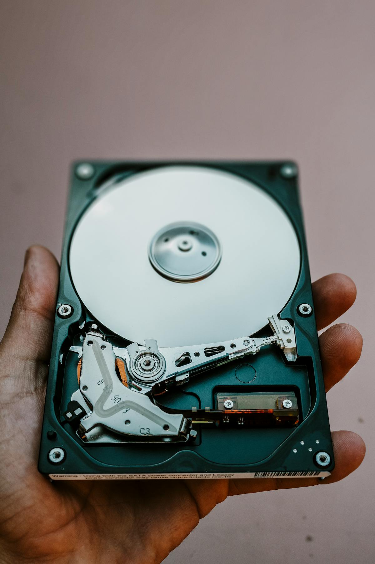 Hdd Hard Disk Photos, Download The BEST Free Hdd Hard Disk Stock Photos ...