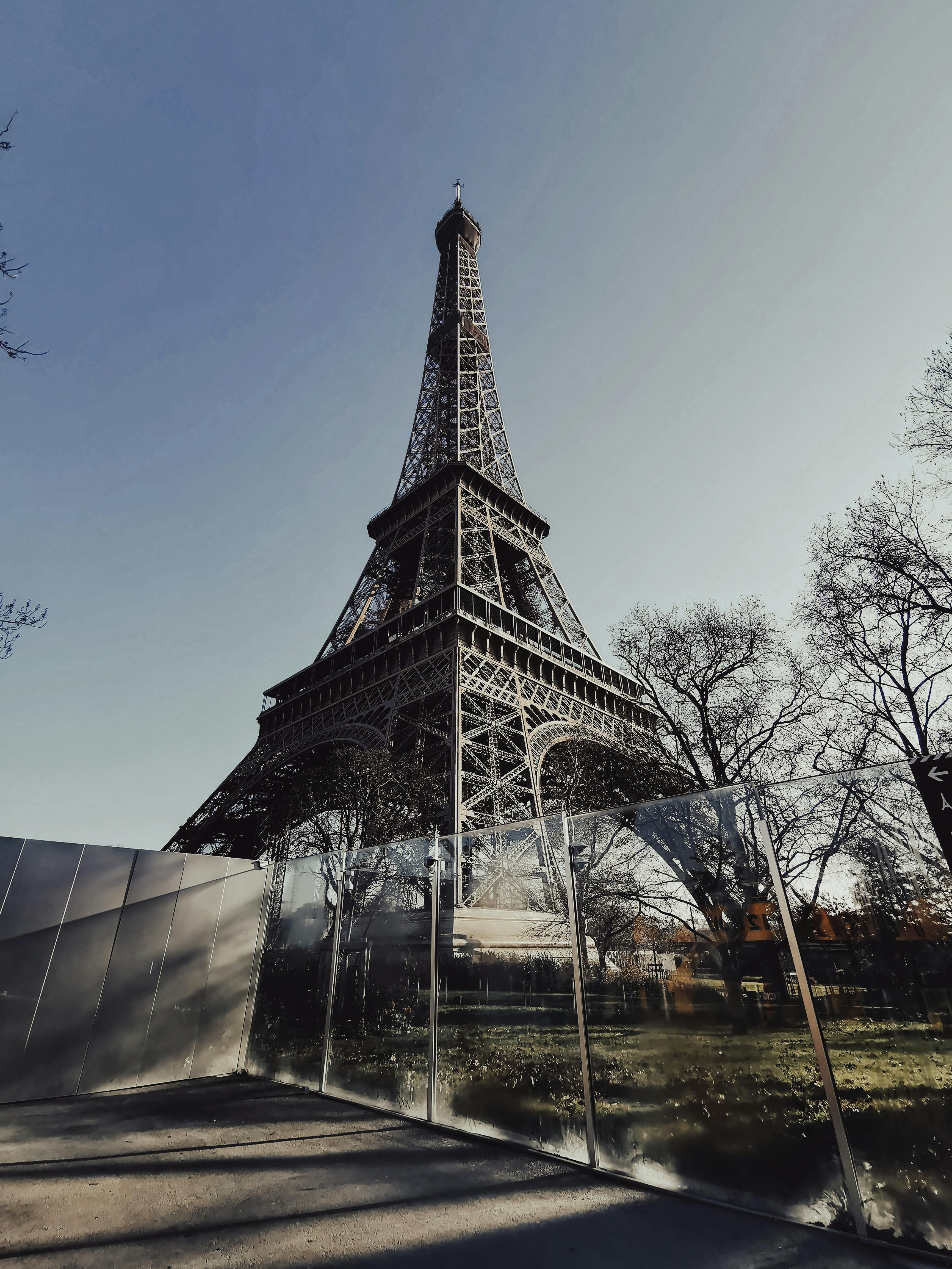 Eiffel Tower in Autumn · Free Stock Photo