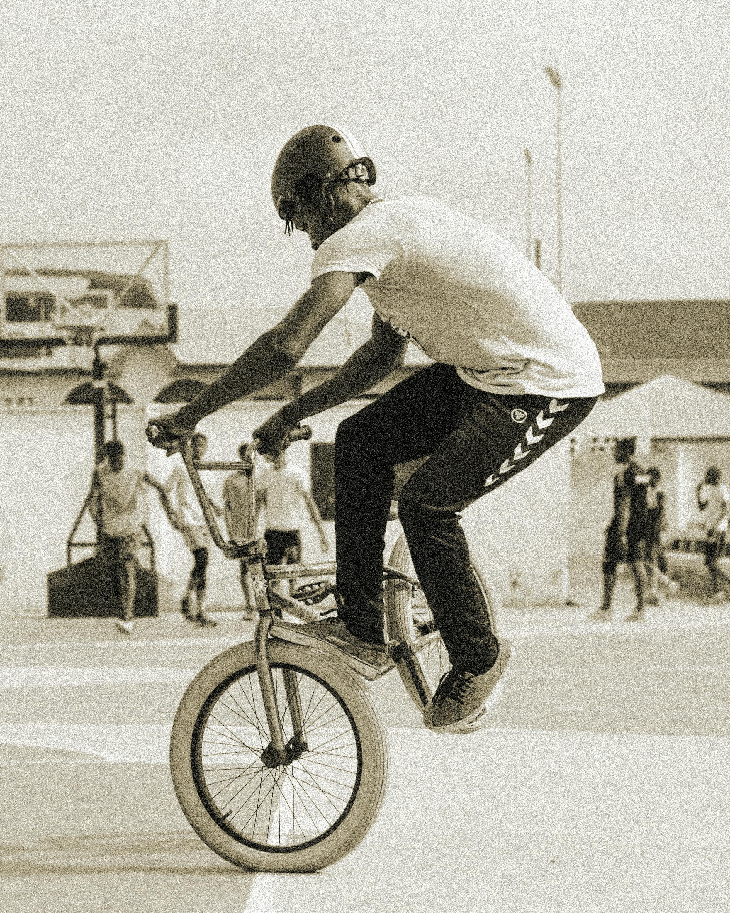 Stuntman Photos, Download The BEST Free Stuntman Stock Photos & HD Images