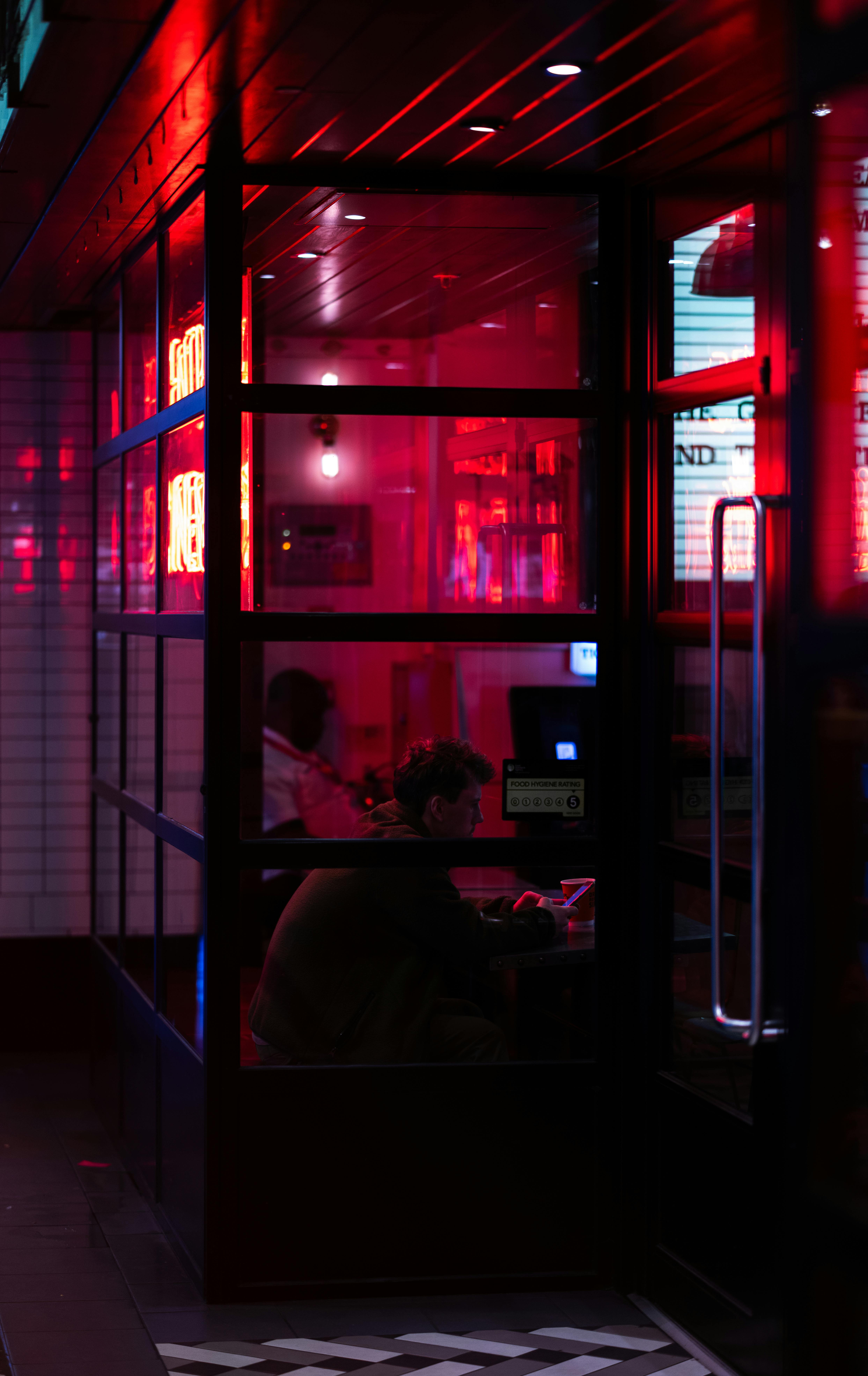 Piccadilly Circus Color: Red Photos, Download The BEST Free Piccadilly ...