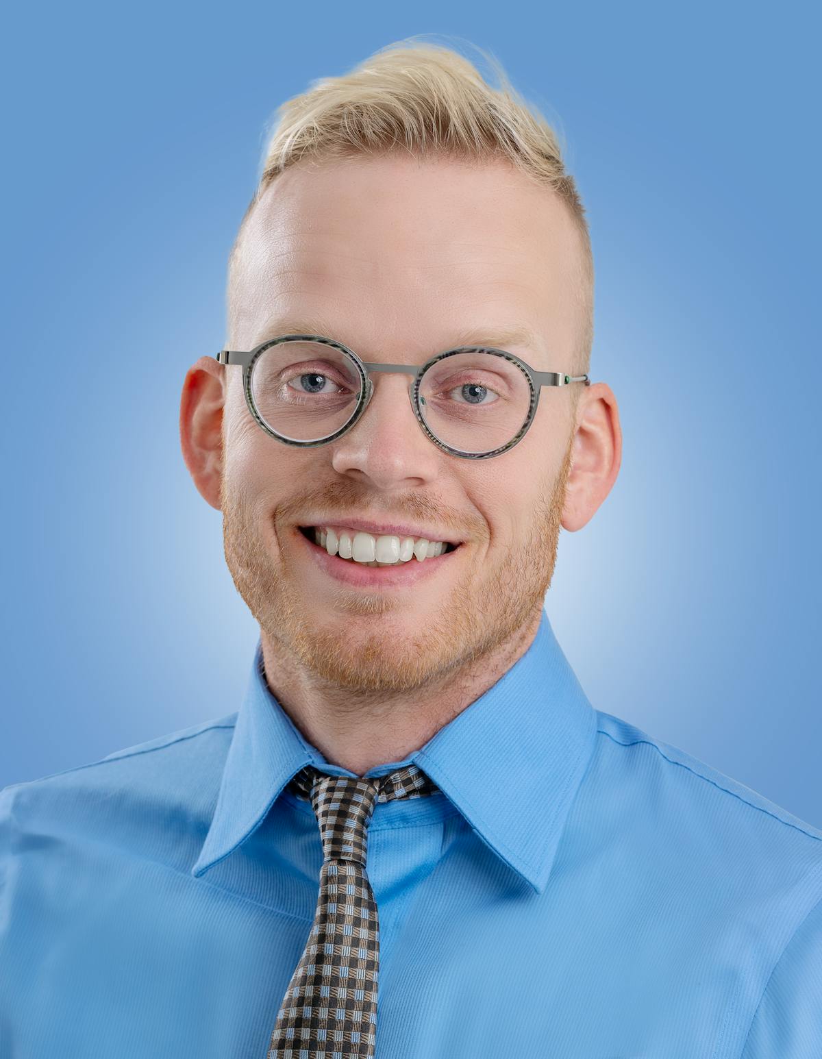 Portrait Of Guy White Background Photos, Download The BEST Free ...