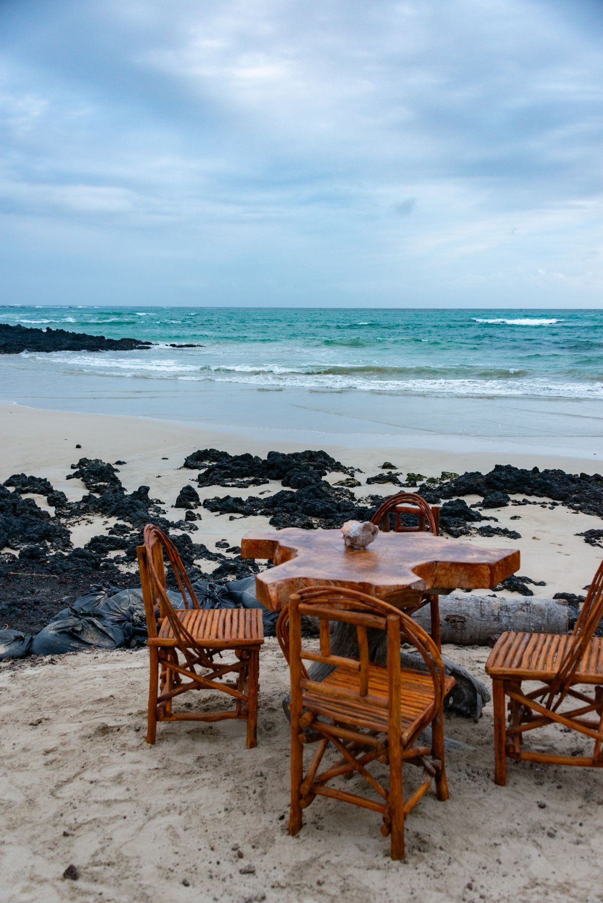 Table And Chairs On The Beach Photos, Download The BEST Free Table And ...