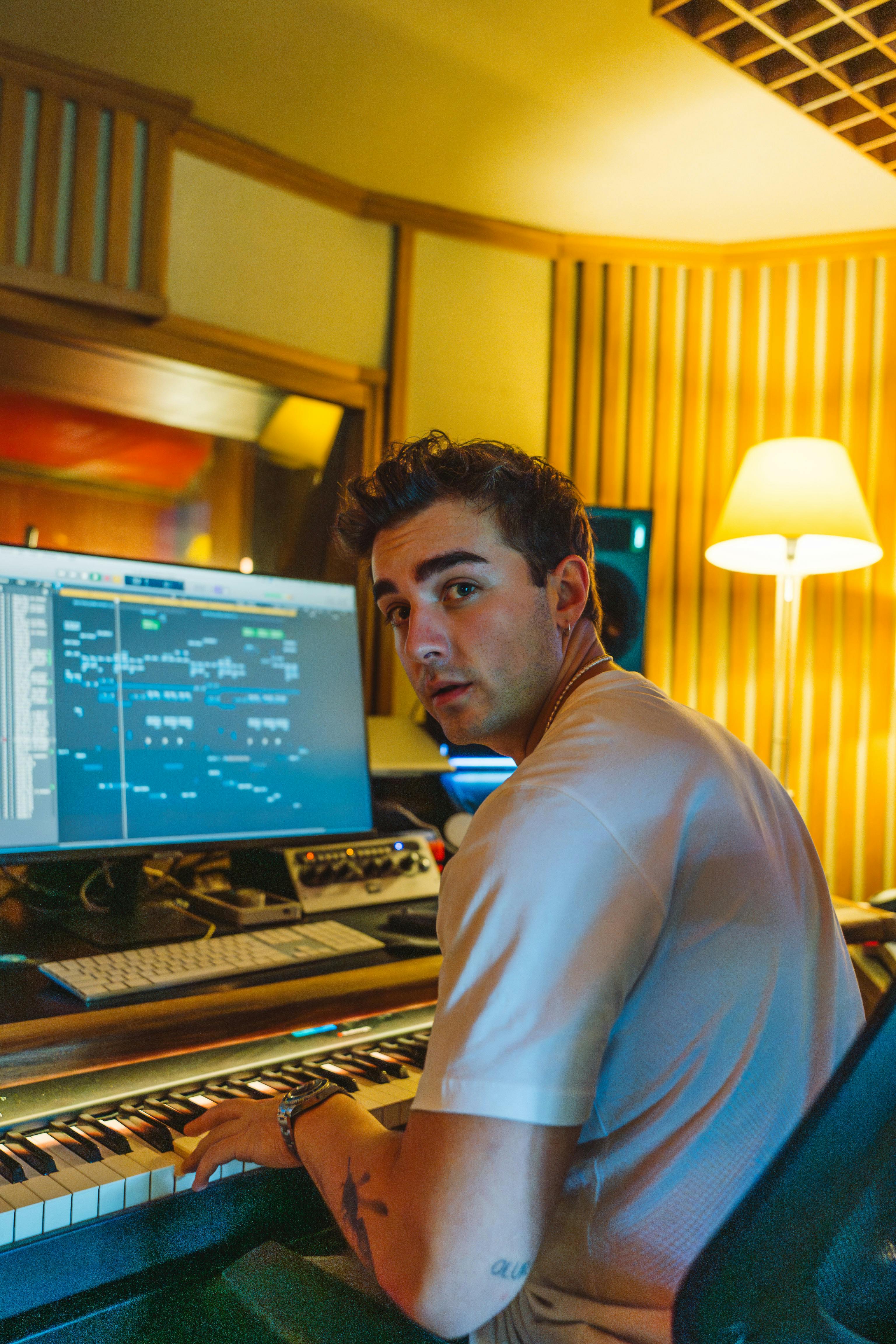 Pc 150 Photos, Download The BEST Free Pc 150 Stock Photos & HD Images