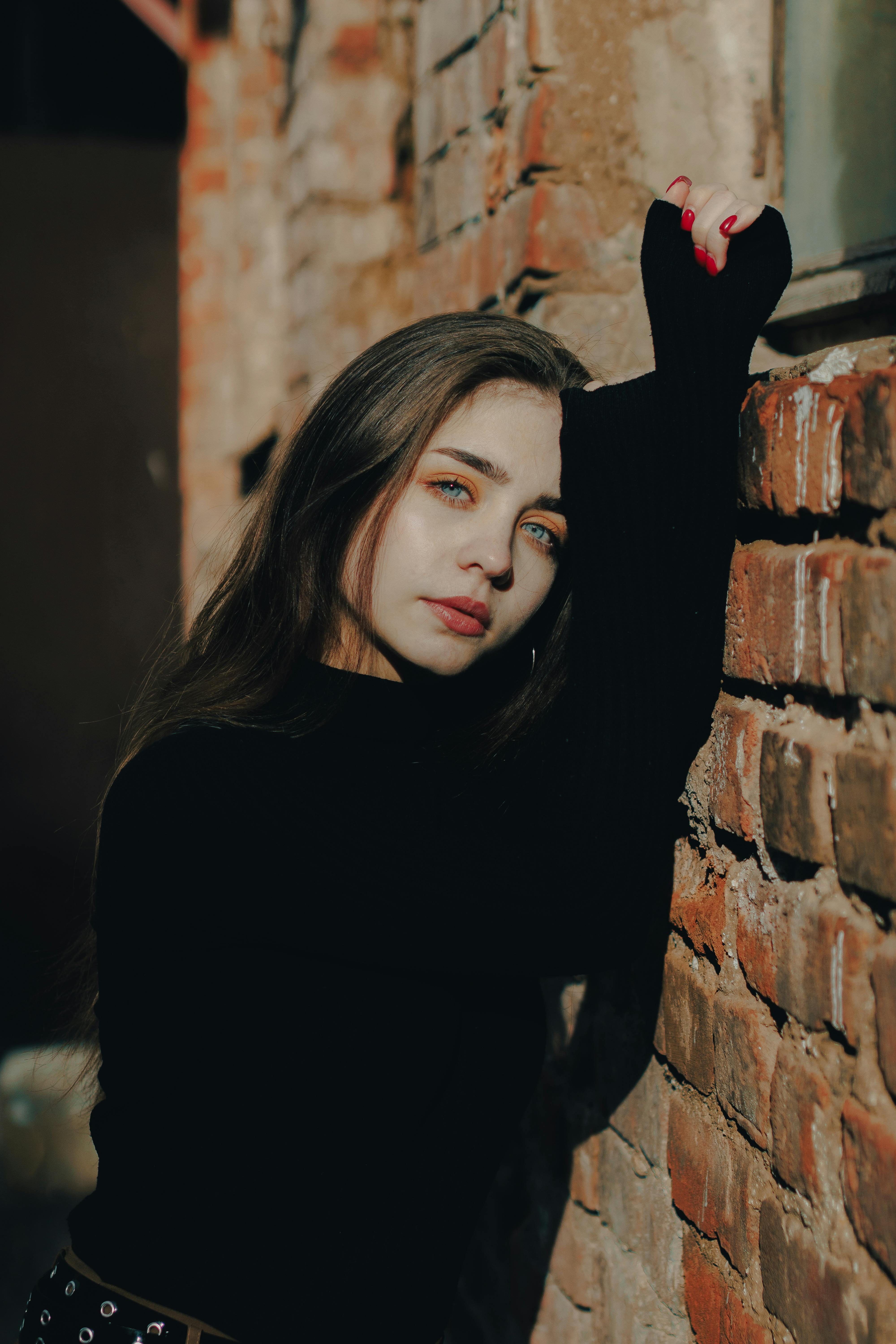 A Pretty Woman Photos, Download The BEST Free A Pretty Woman Stock ...