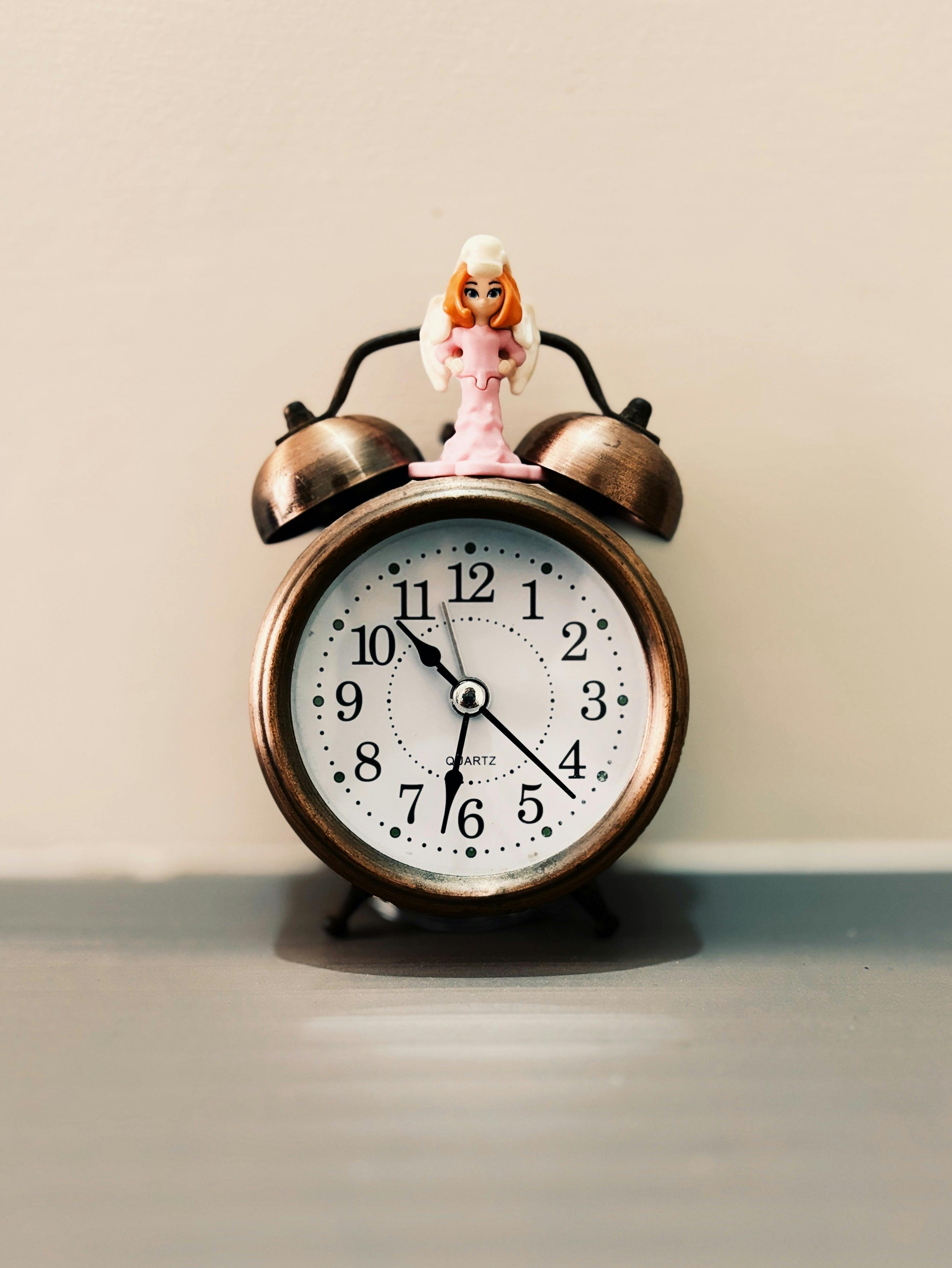 Red Carlton Alarm Clock · Free Stock Photo