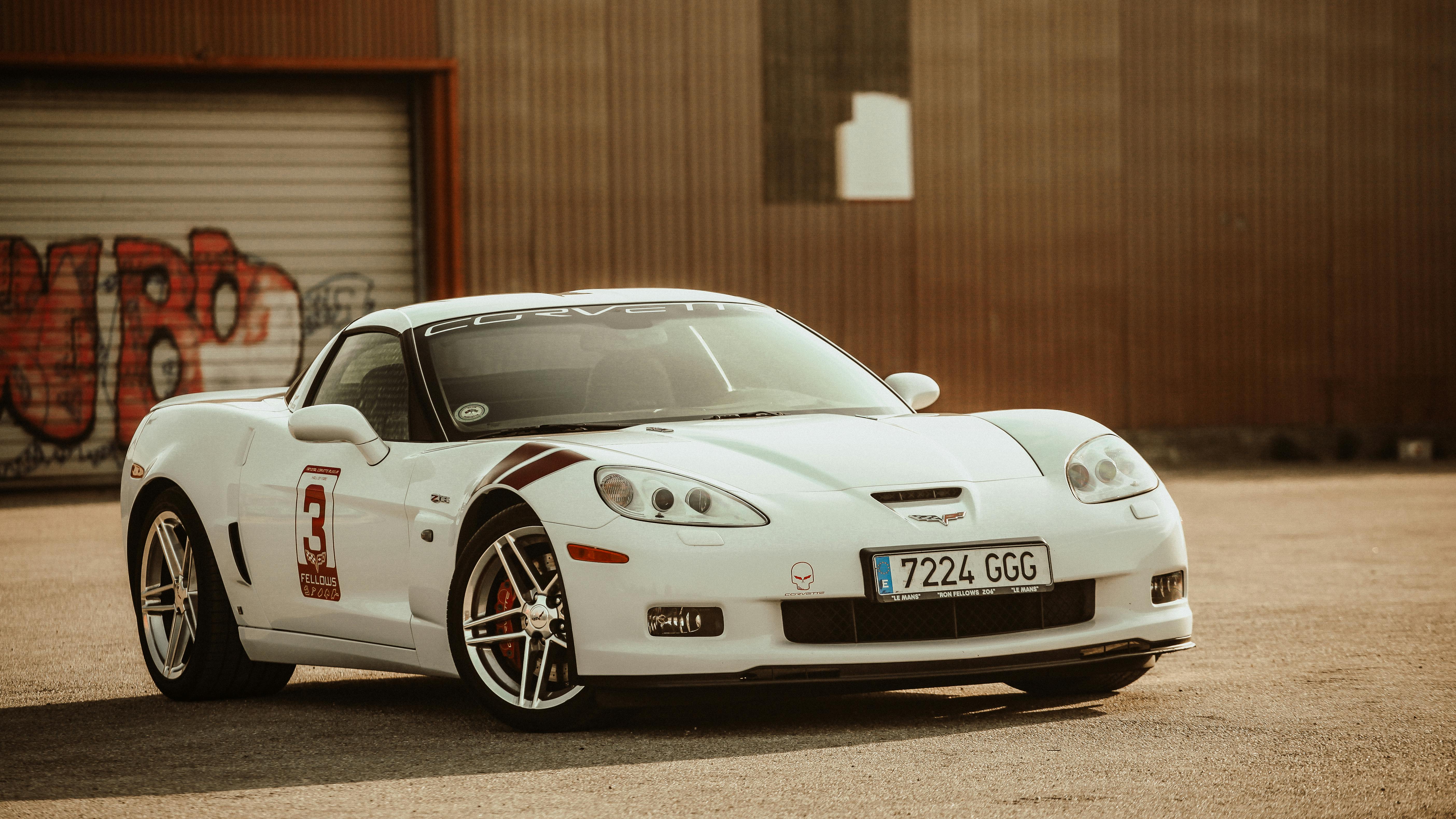 White, Racing Chevrolet Corvette · Free Stock Photo