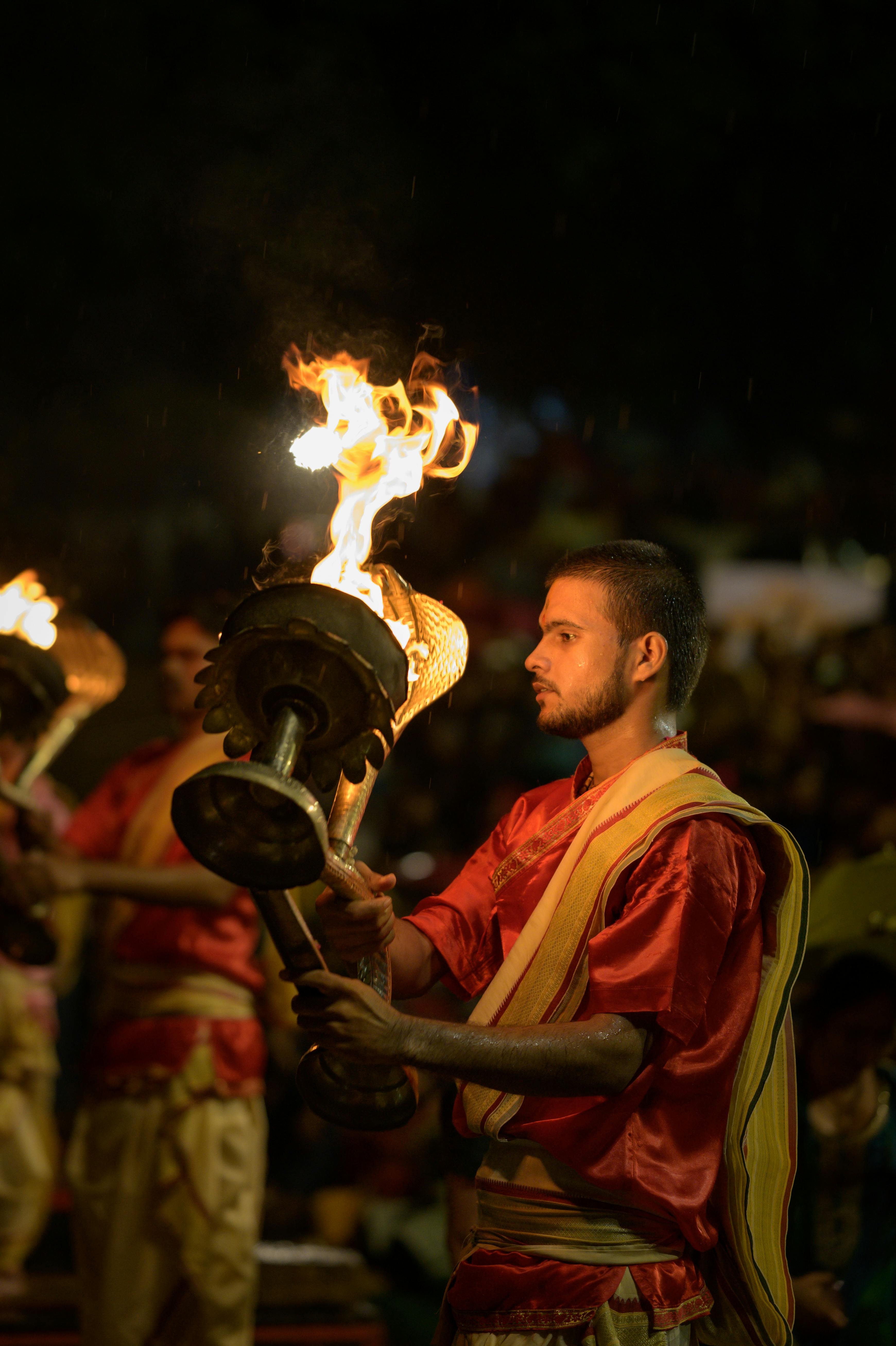 Aarti Traditional Celebration in Varanasi · Free Stock Photo