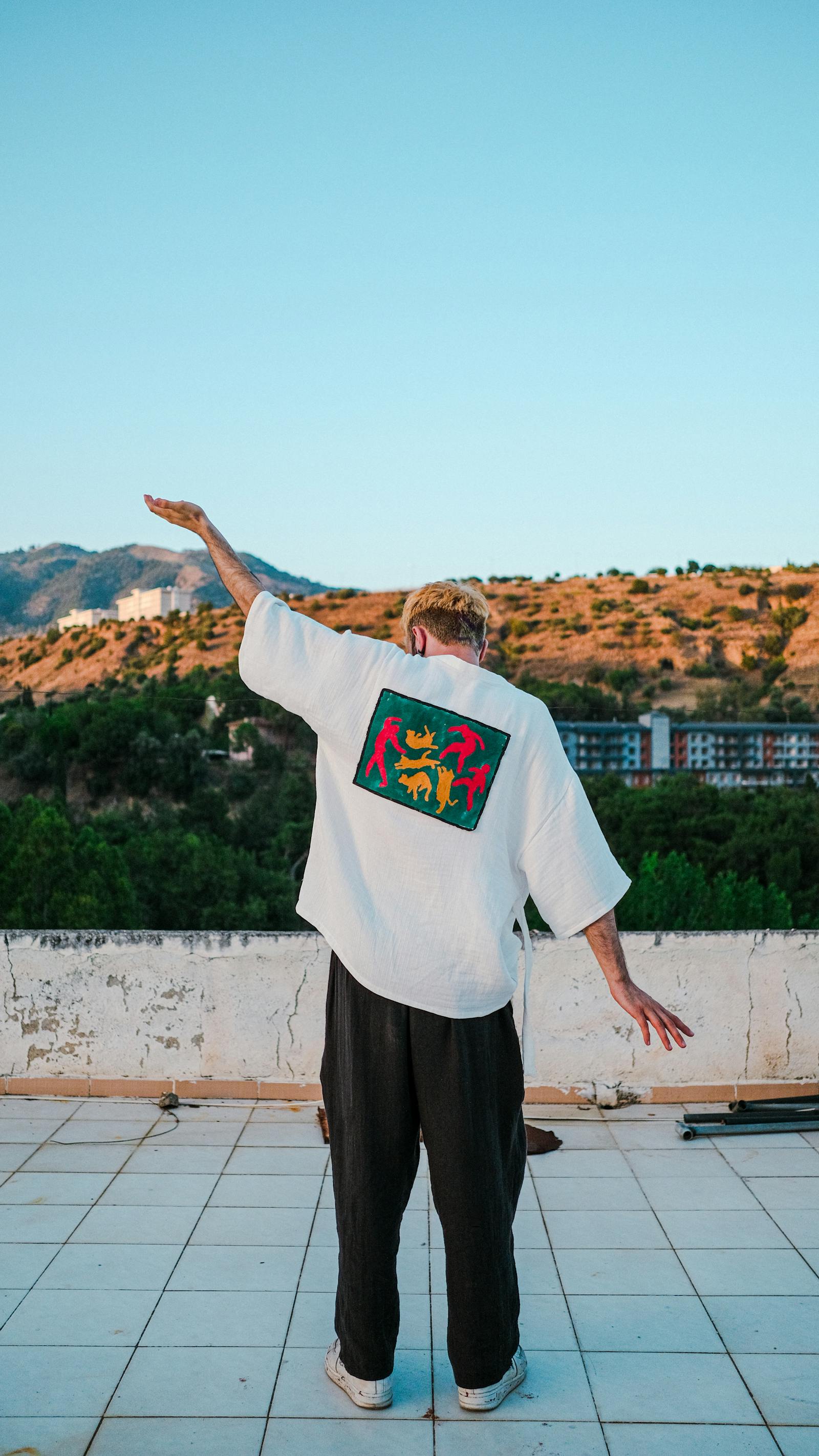 Man On Roof Deck Photos, Download The BEST Free Man On Roof Deck Stock ...