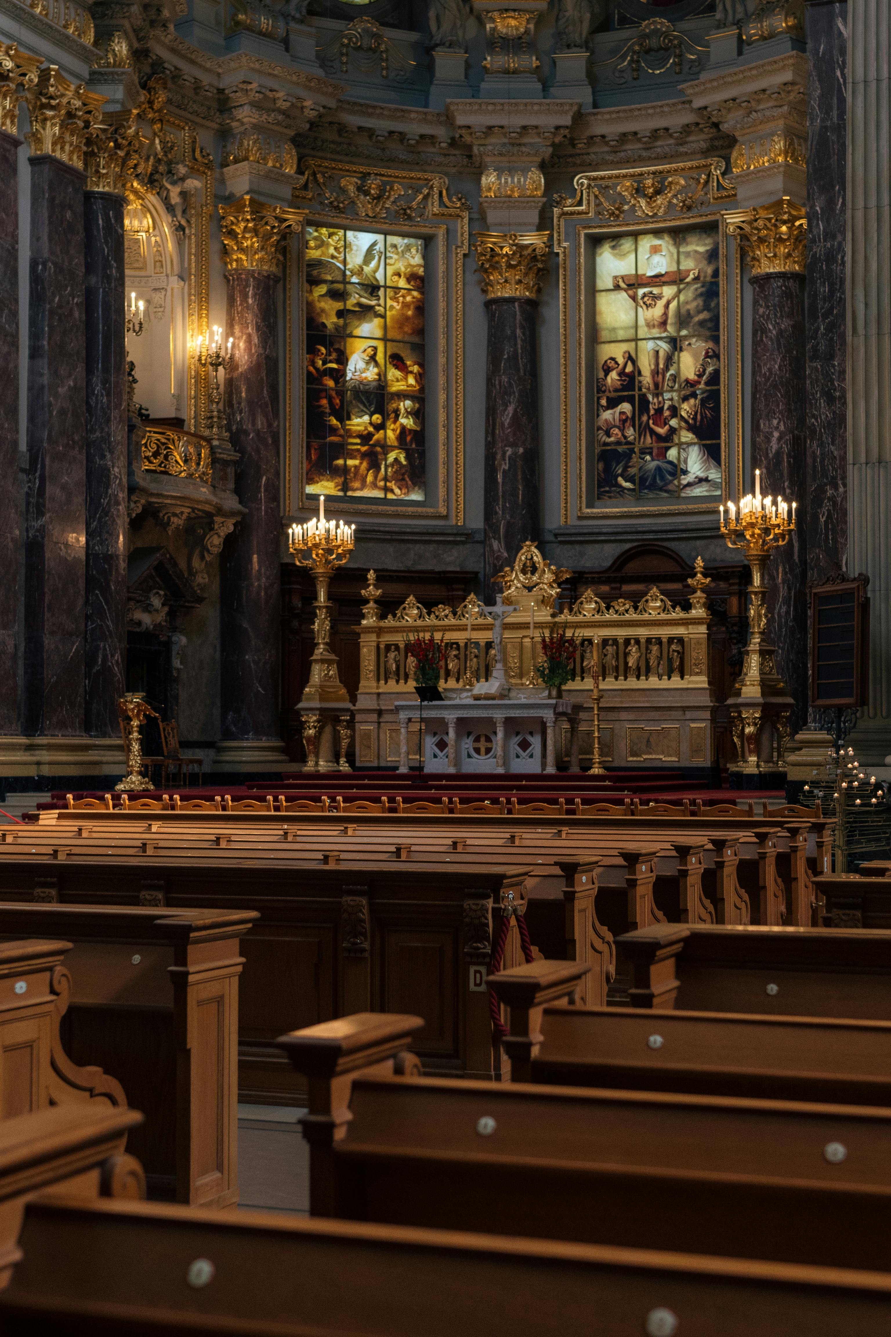 Altar Kadin Photos, Download The BEST Free Altar Kadin Stock Photos ...