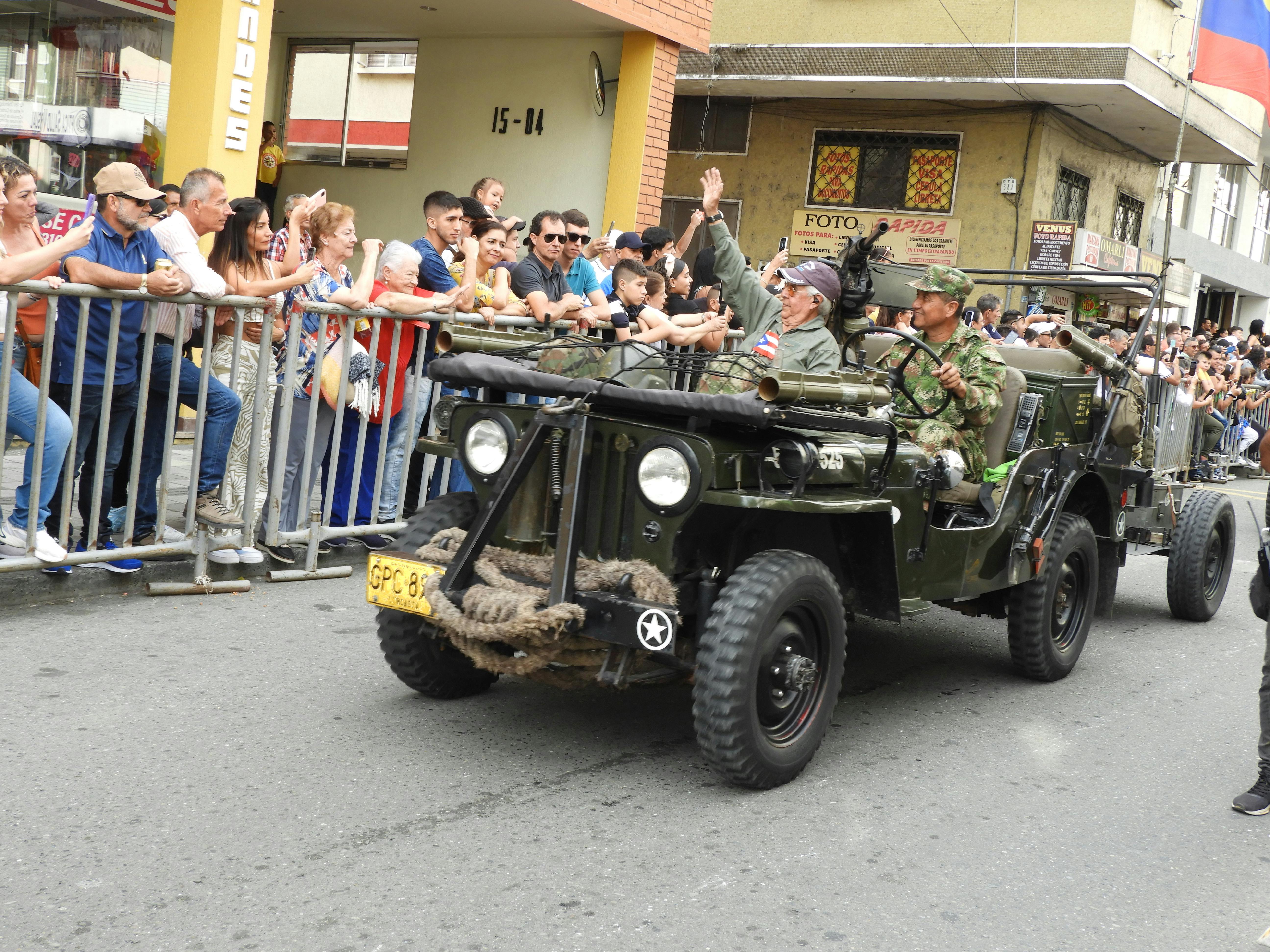 CESAR A RAMIREZ V TRAPHITHO - 사진