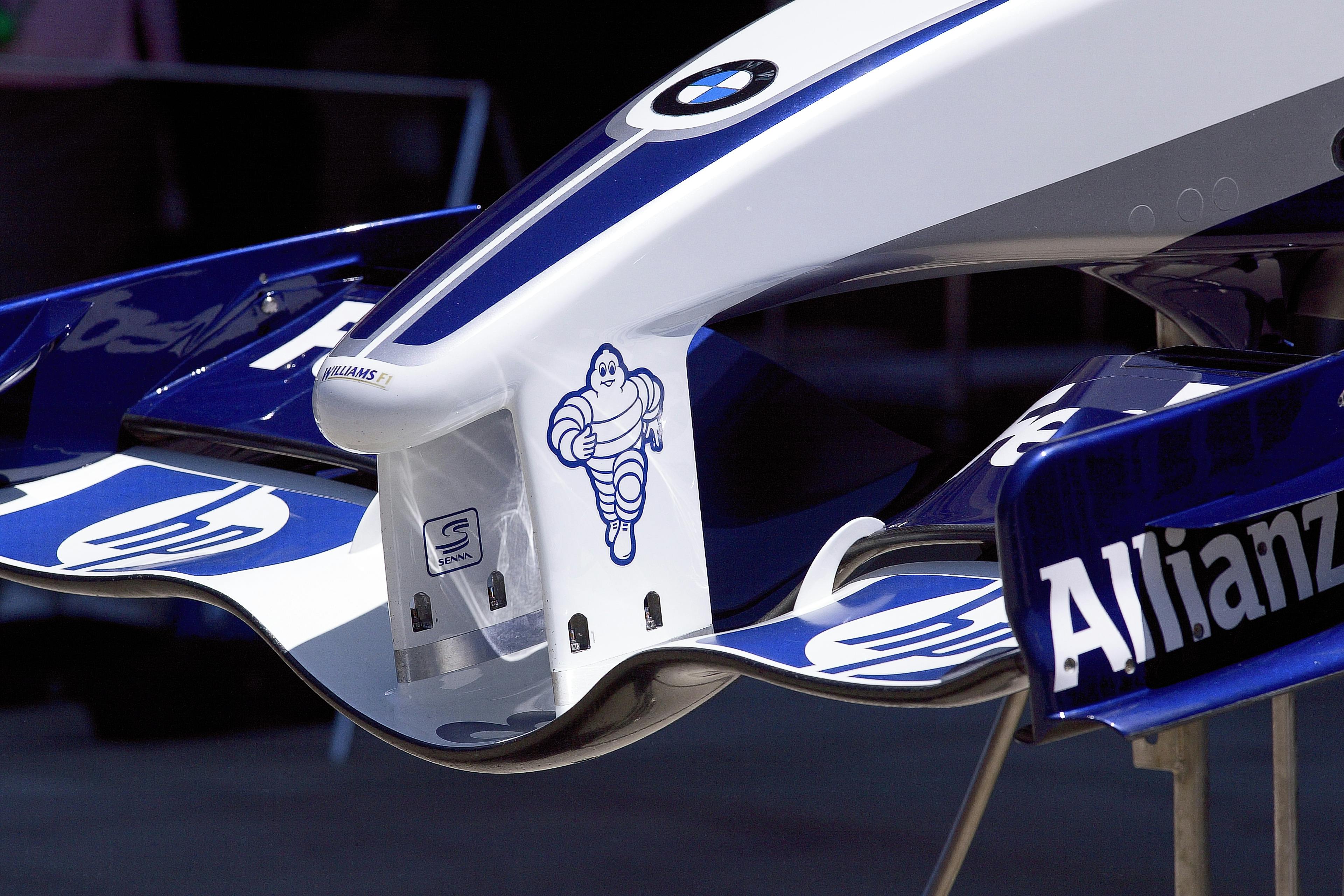 Bmw Sayap Depan Formula 1 · Foto Stok Gratis