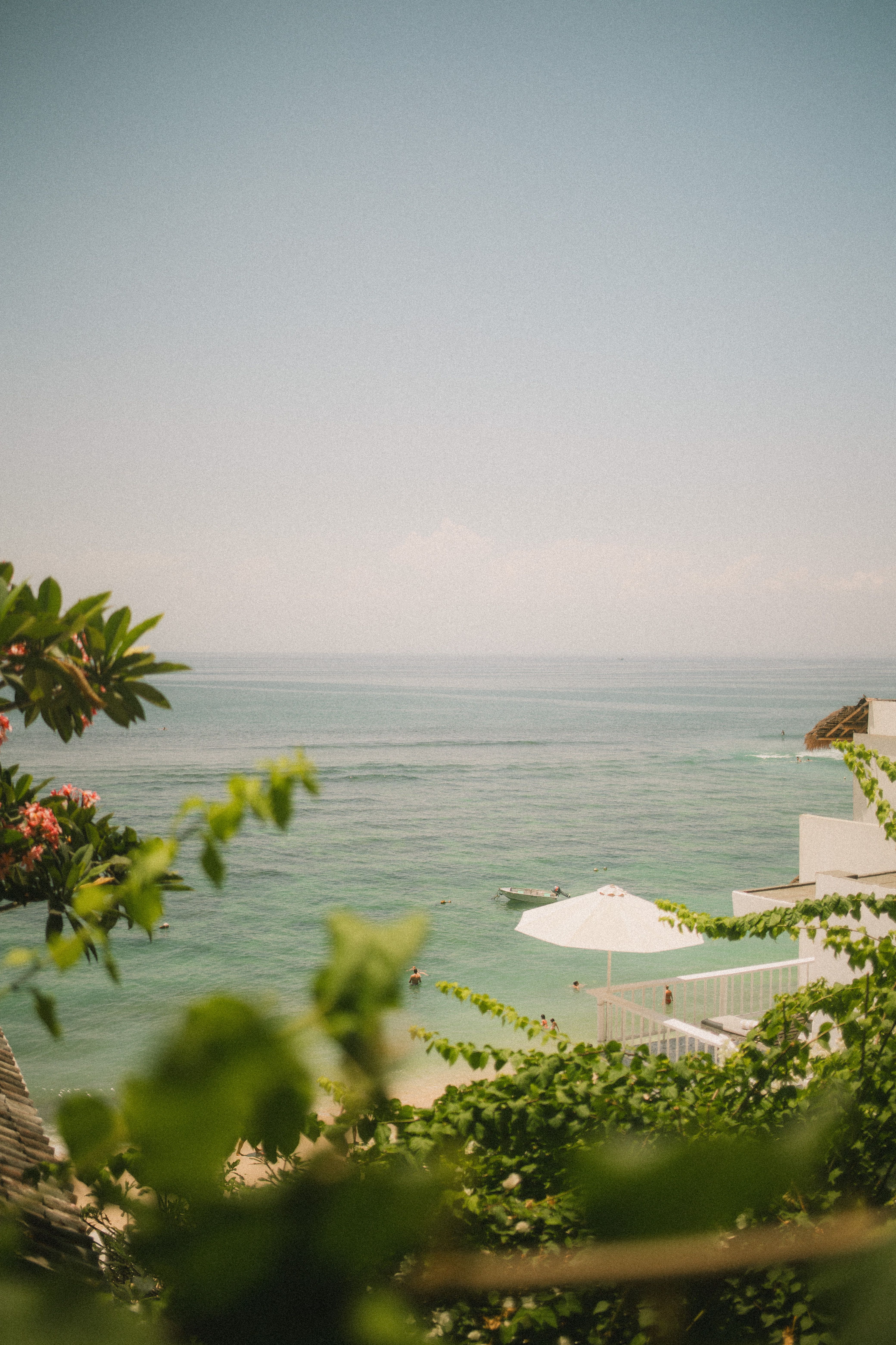 Tropical Resort by the Sea · Free Stock Photo