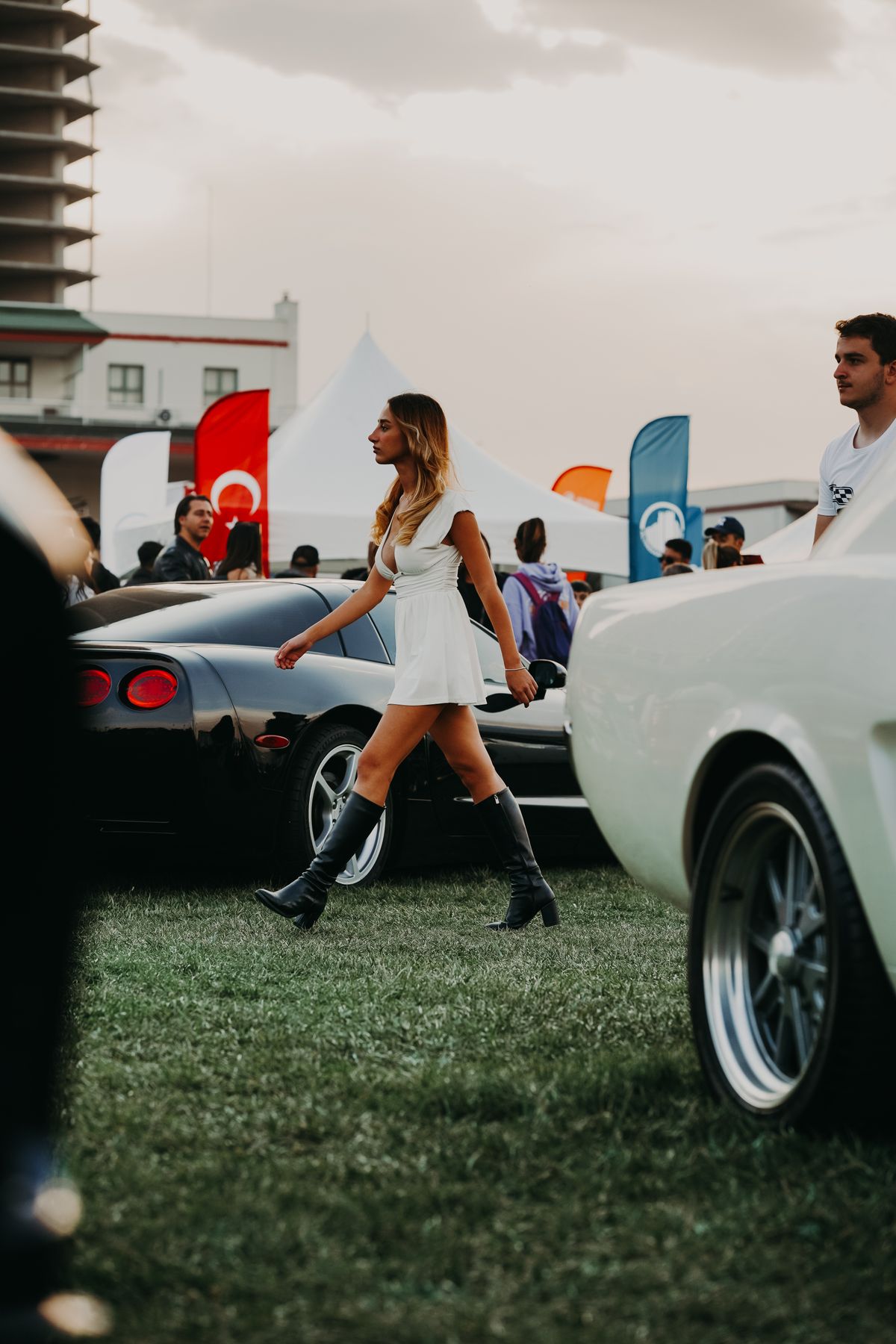 Car Meet Photos, Download The BEST Free Car Meet Stock Photos & HD Images