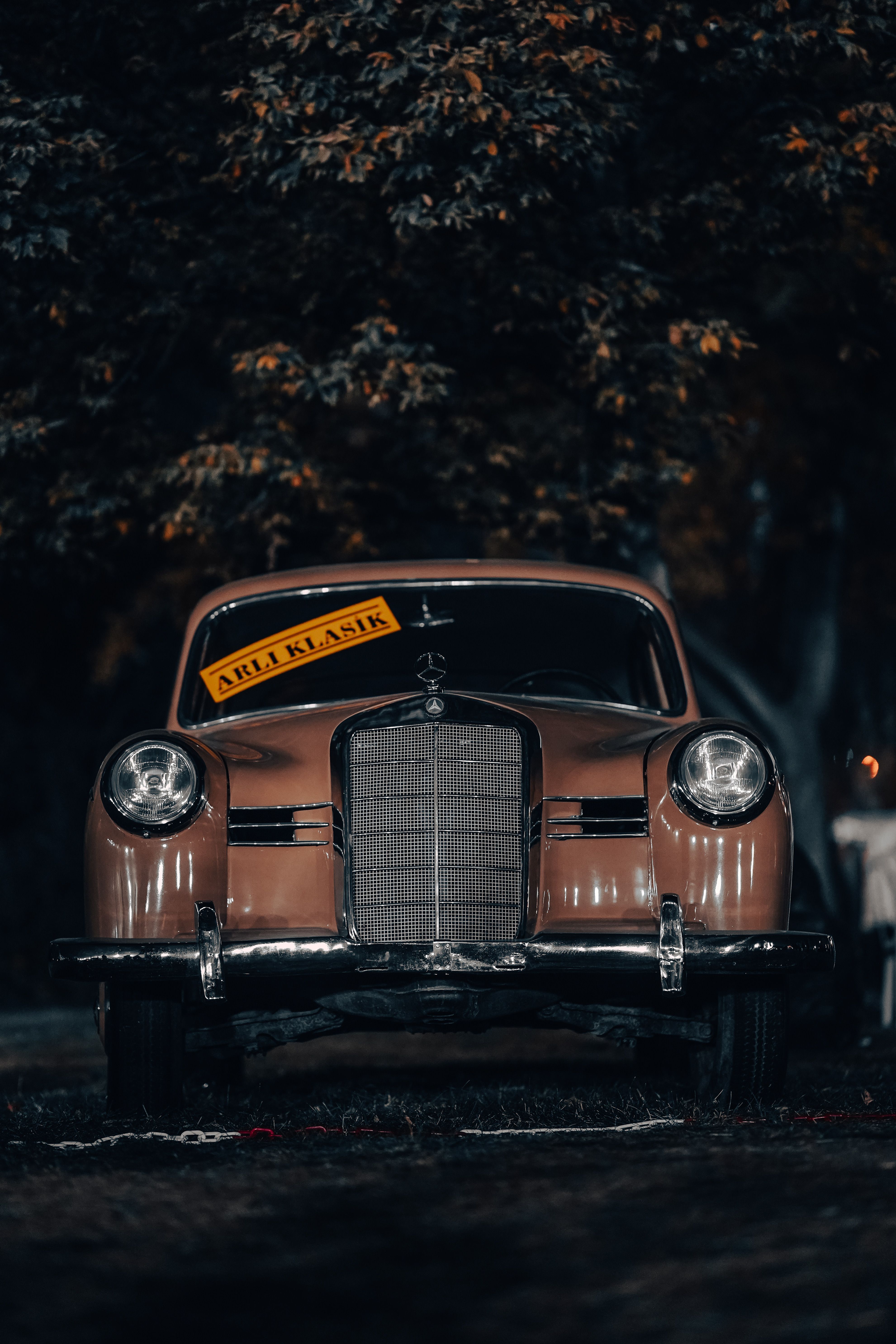 Vintage Beige Car · Free Stock Photo