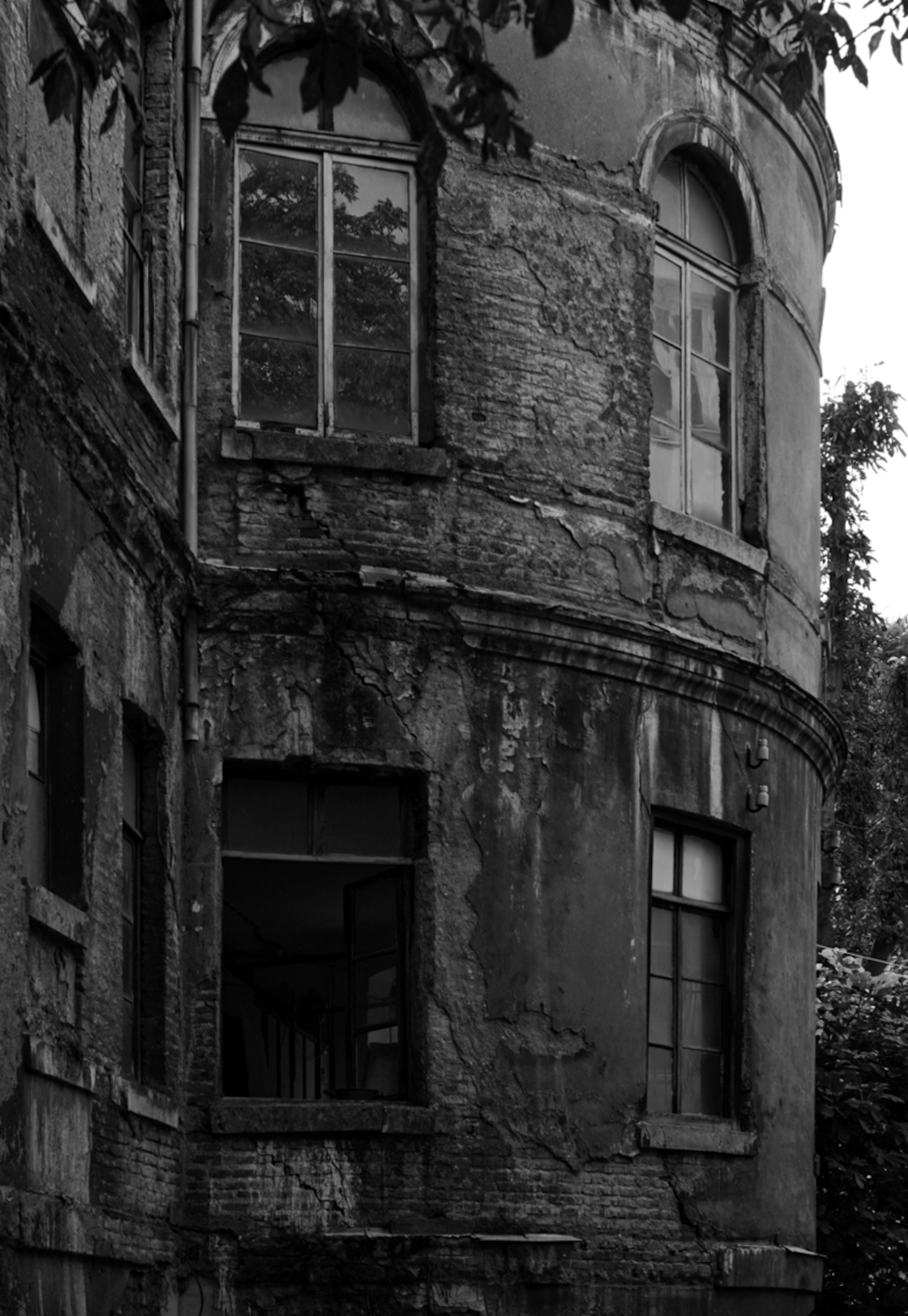 A Haunted Villa Photos, Download The BEST Free A Haunted Villa Stock ...