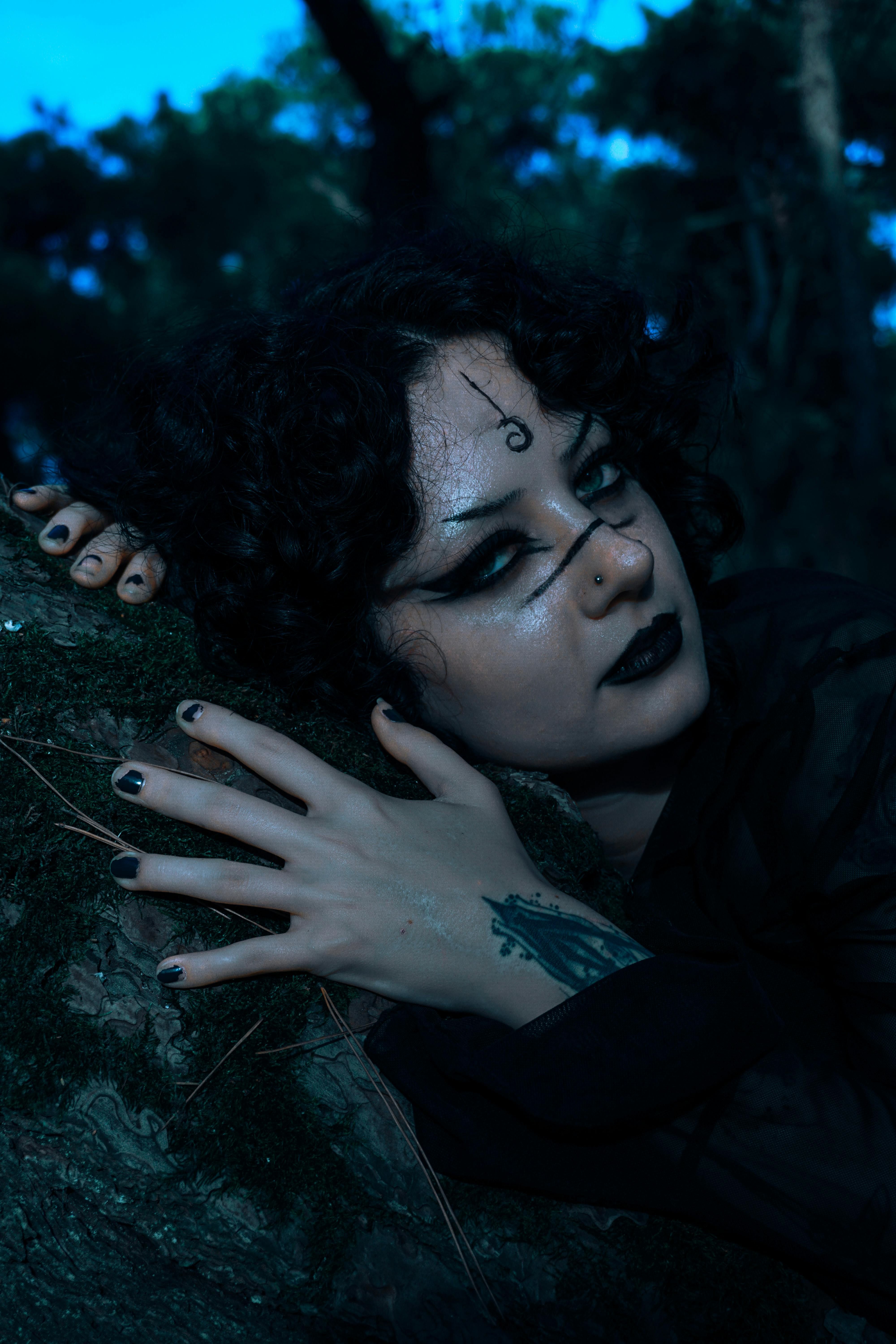 Female Gothic Fashion