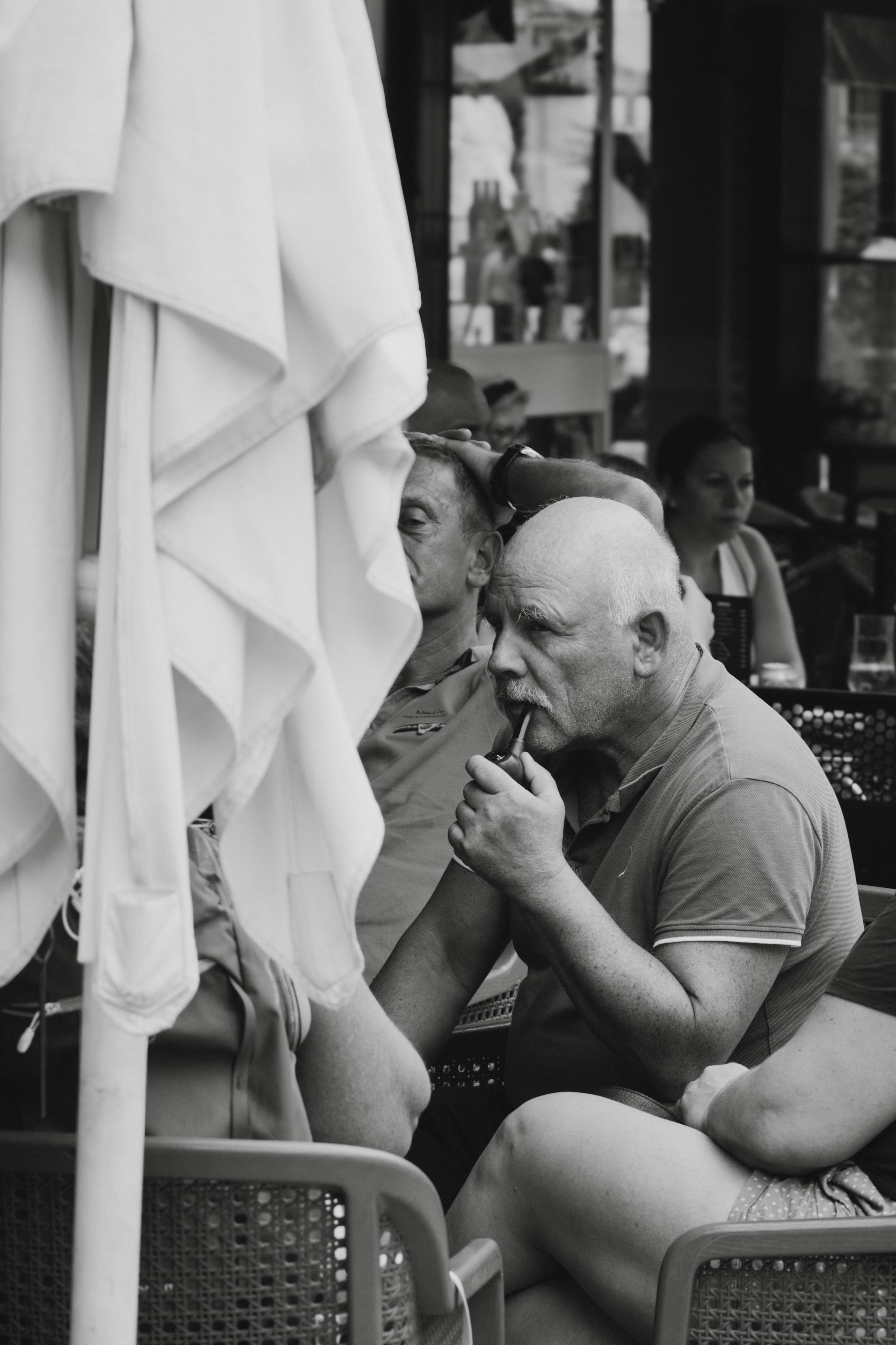 Smoking Restaurant Photos, Download The BEST Free Smoking Restaurant ...