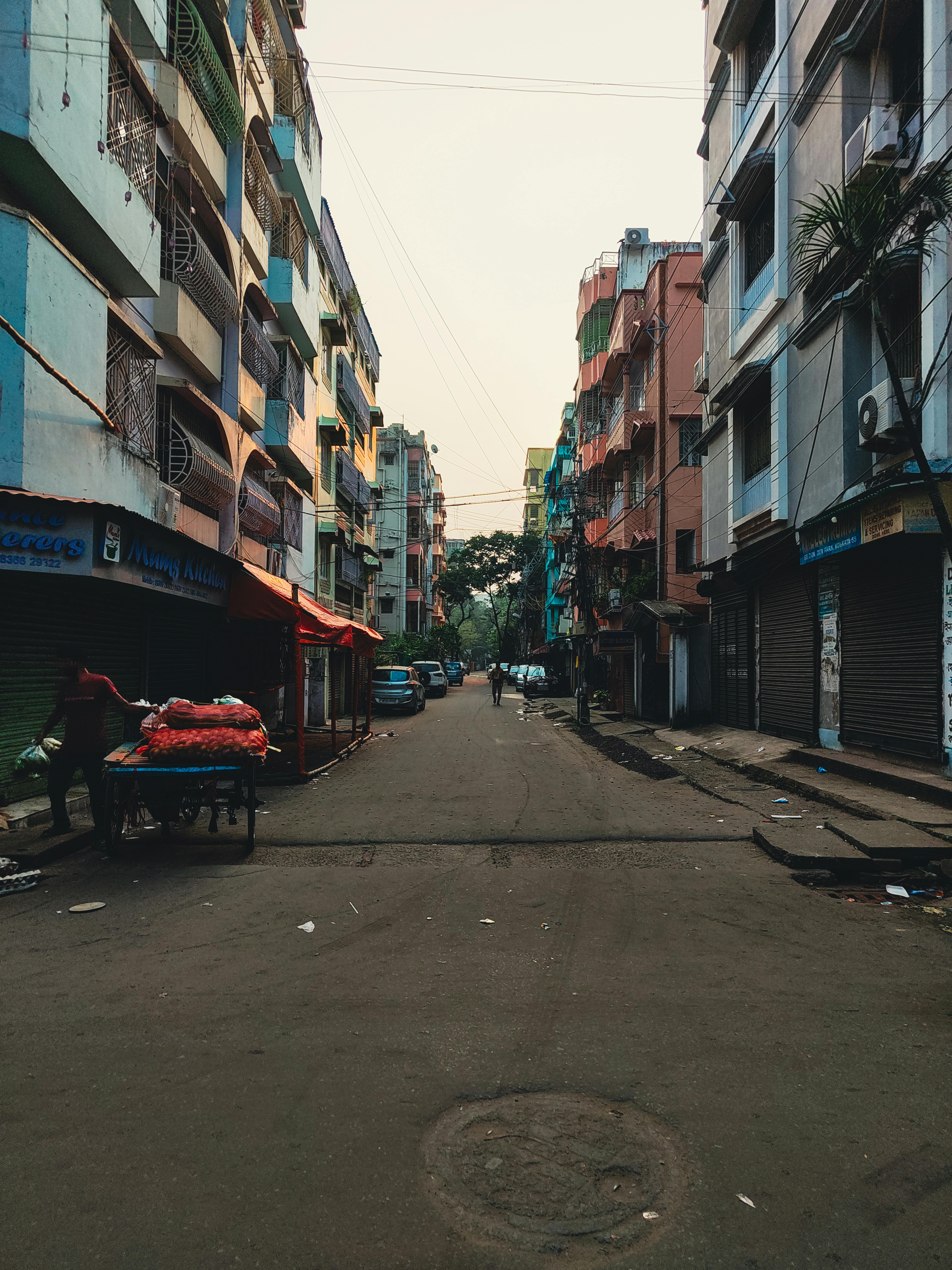 Street in Town · Free Stock Photo