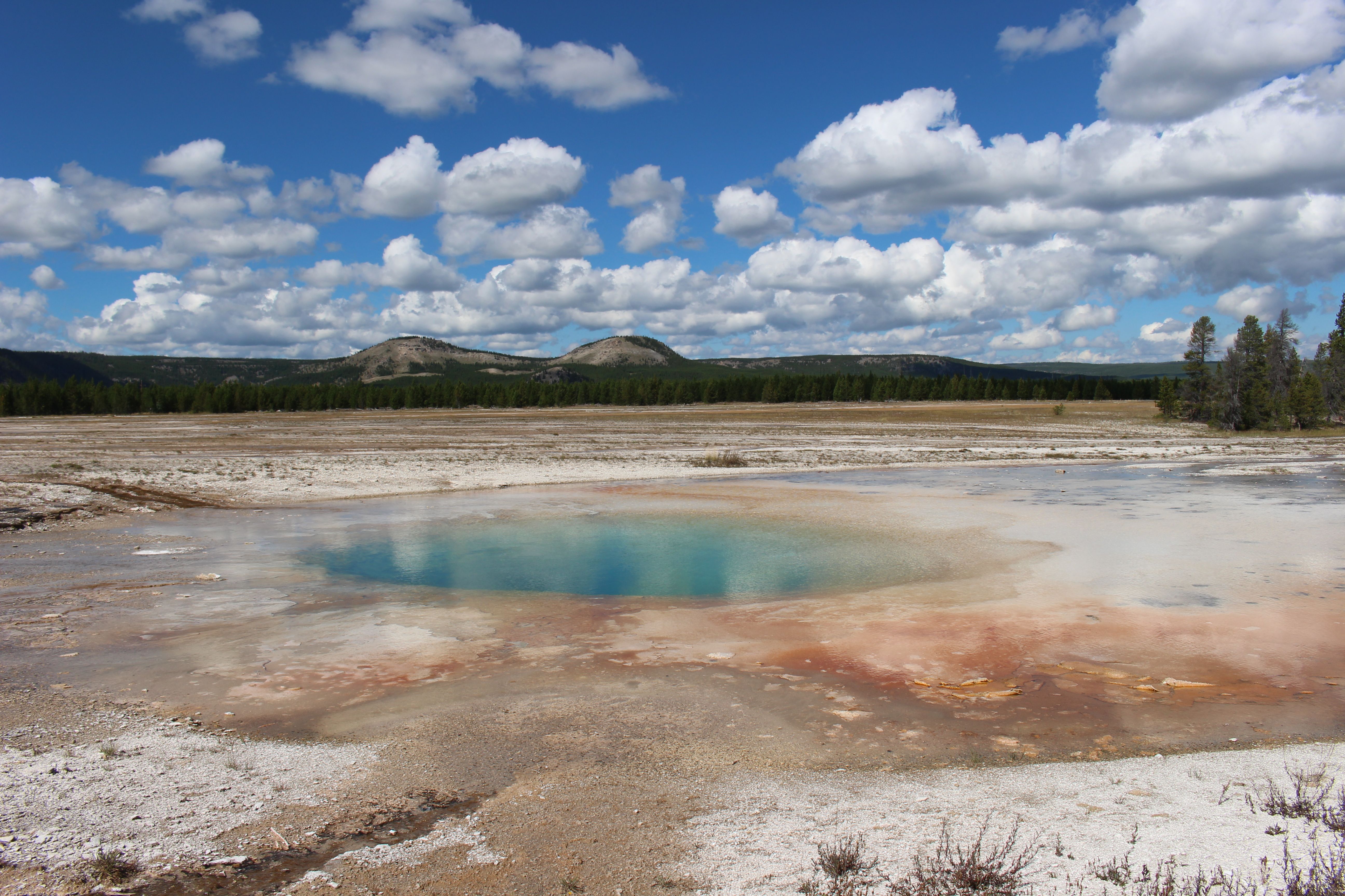 Hot Spring on Plains · Free Stock Photo