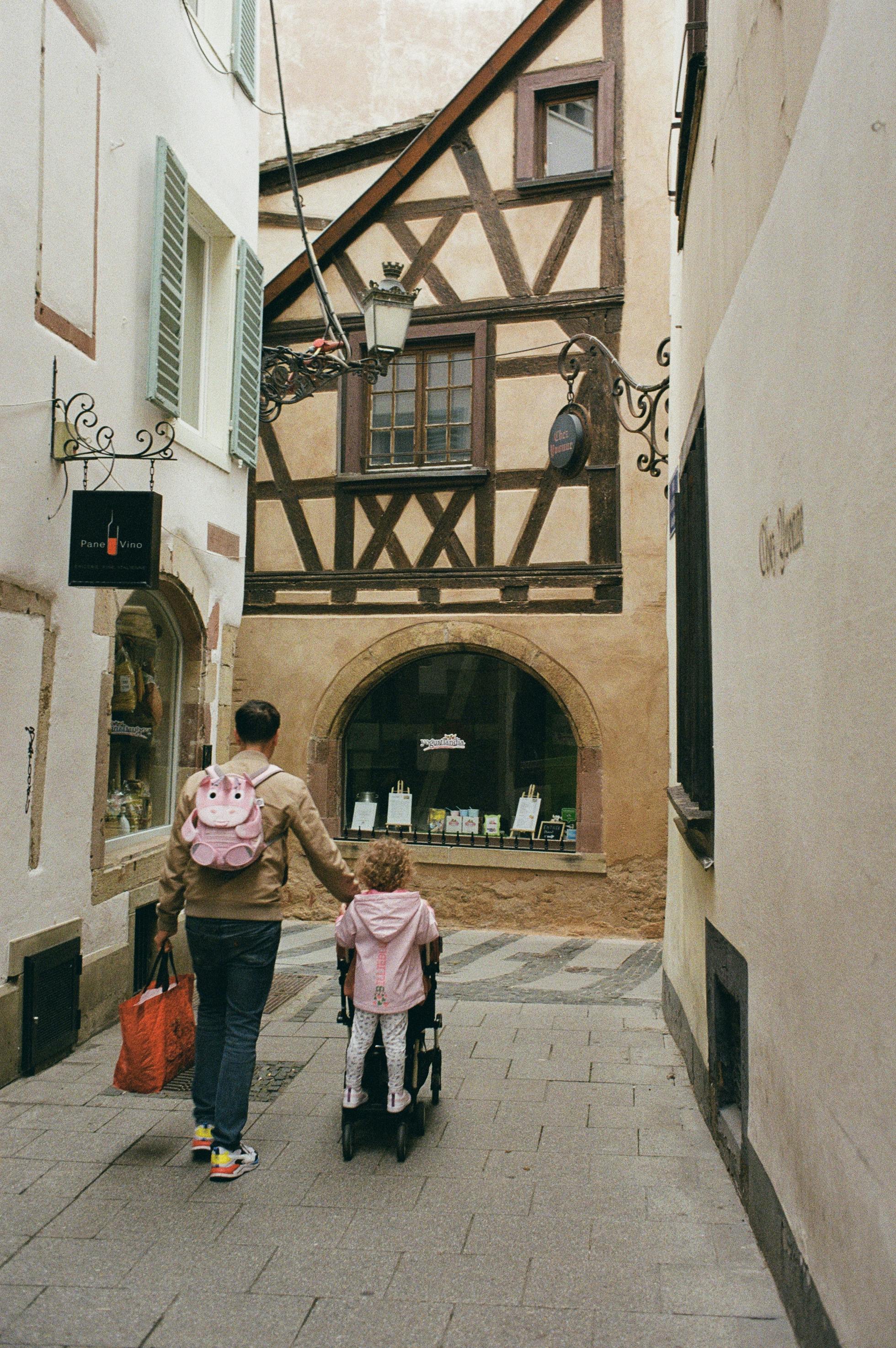 Malay Father Photos, Download The BEST Free Malay Father Stock Photos ...