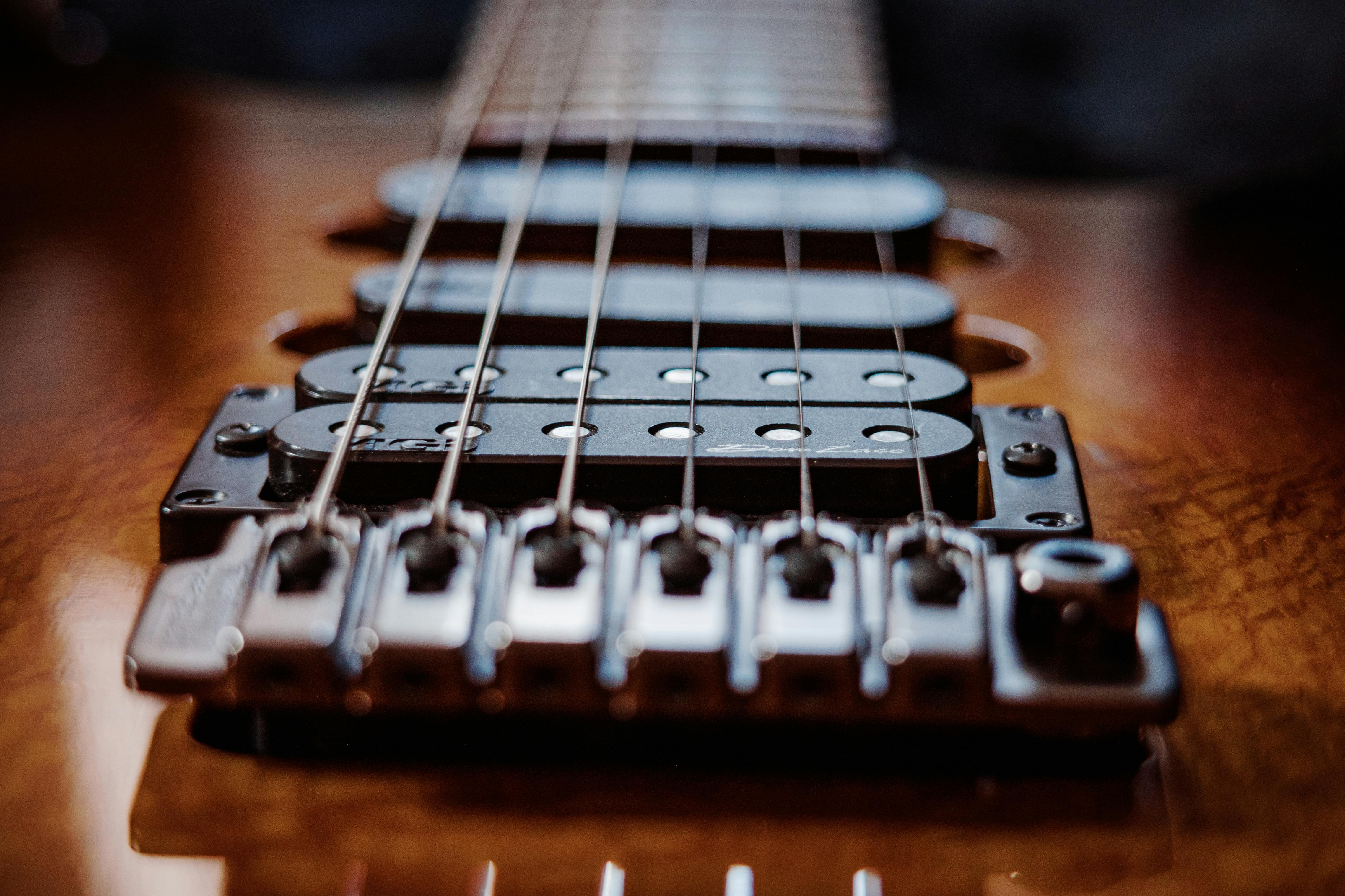 Tranh Guitar Photos, Download The BEST Free Tranh Guitar Stock Photos ...