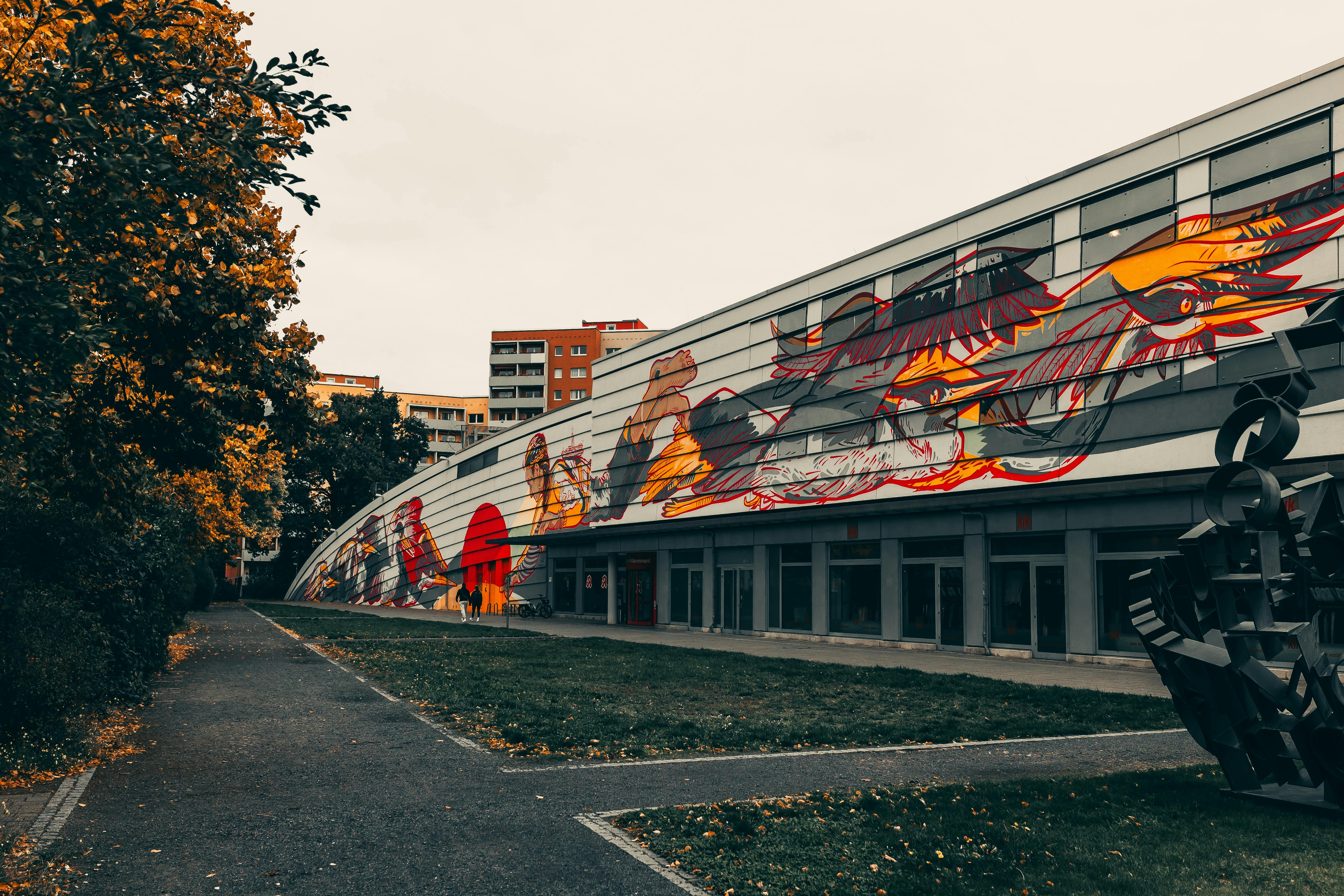 Graffiti Building Photography Photos, Download The BEST Free Graffiti ...