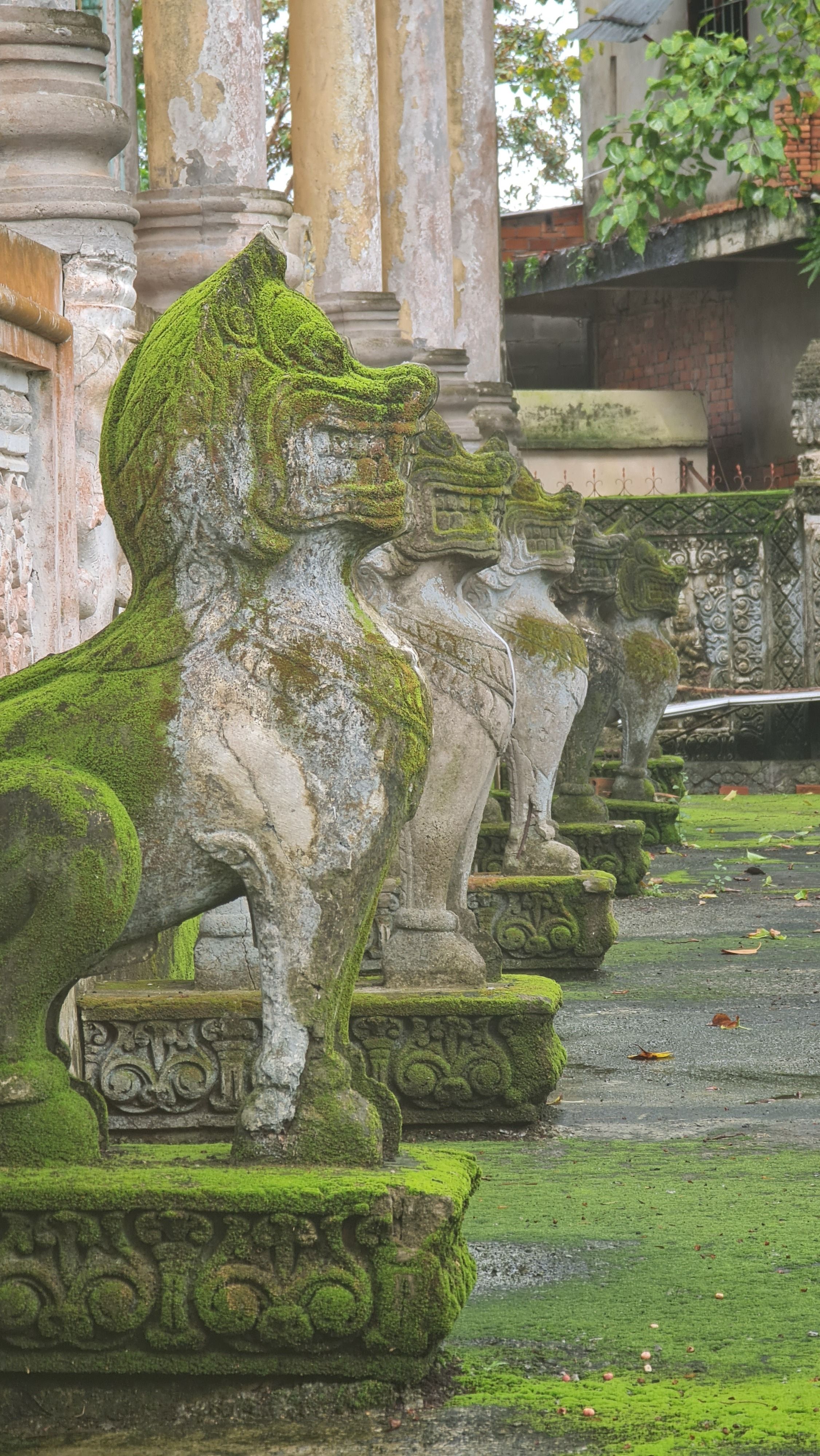 Guardian Gods in front of Kori Agung, Bali, Indonesia · Free Stock Photo