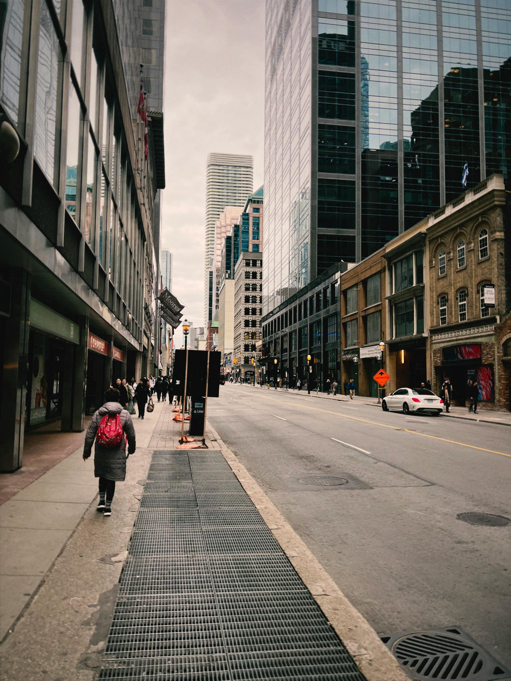 Crowd on the Sidewalks of a Big City · Free Stock Photo