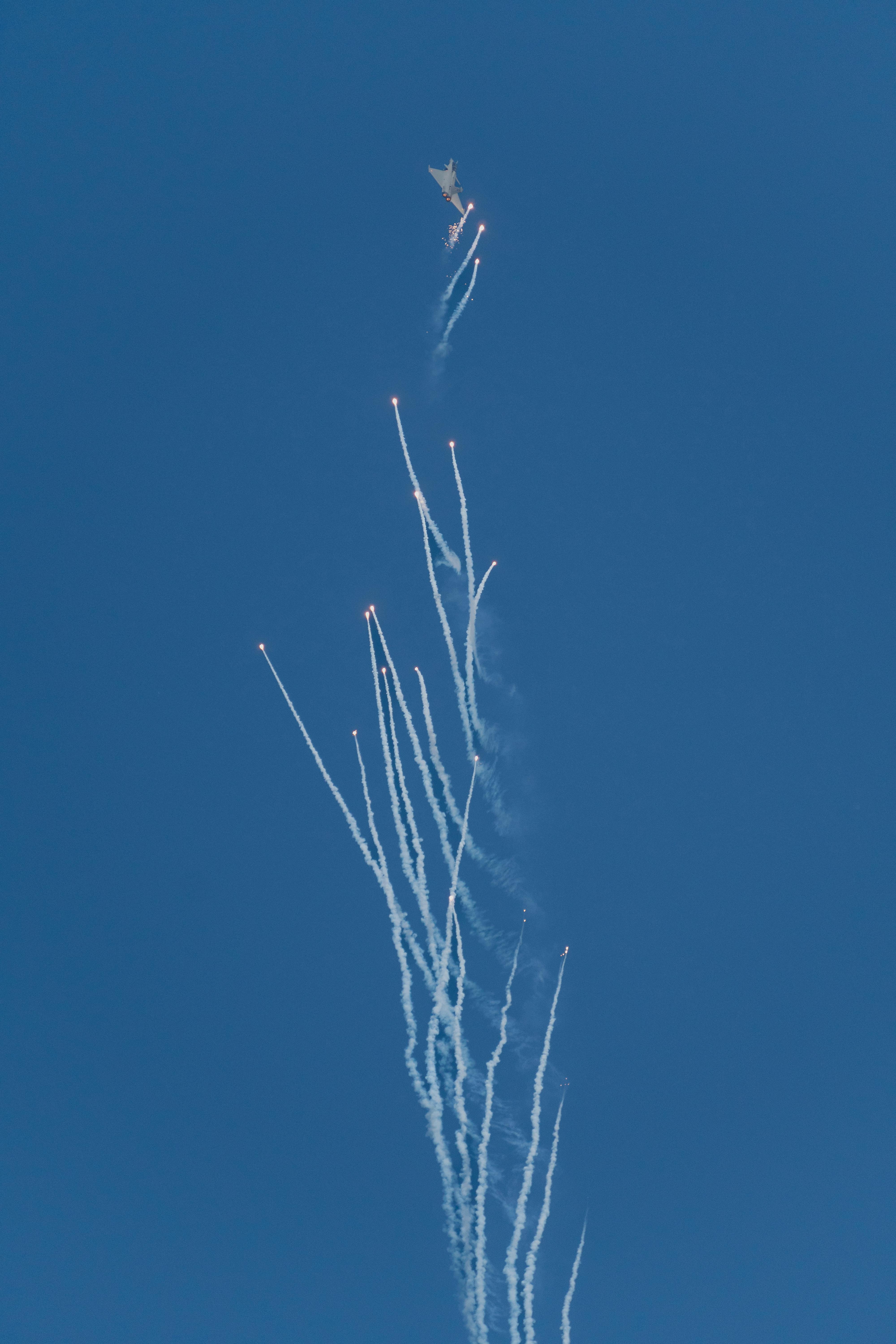 Nine Brown Jet in Sky · Free Stock Photo