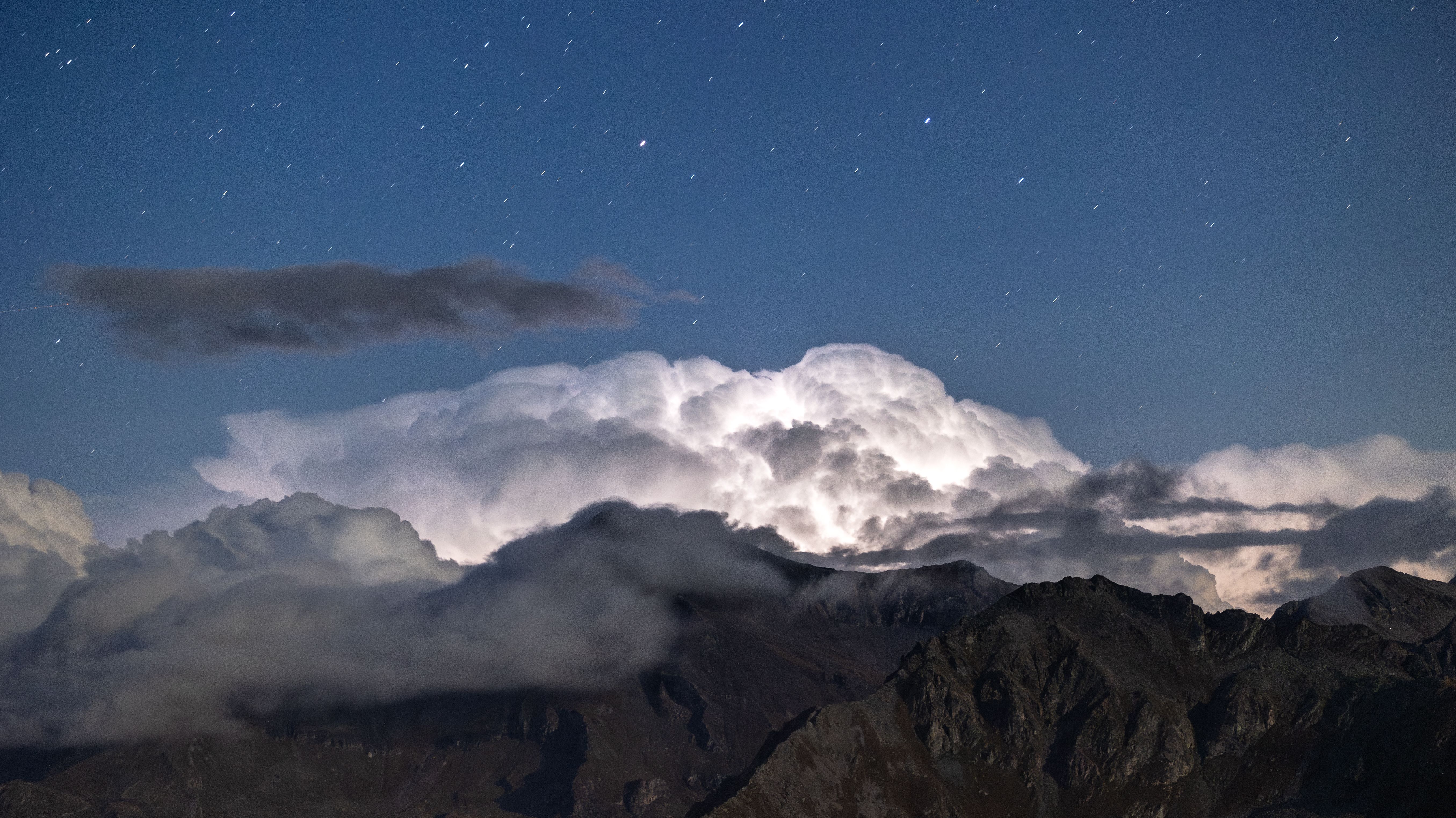 "Thunder" · Free Stock Photo
