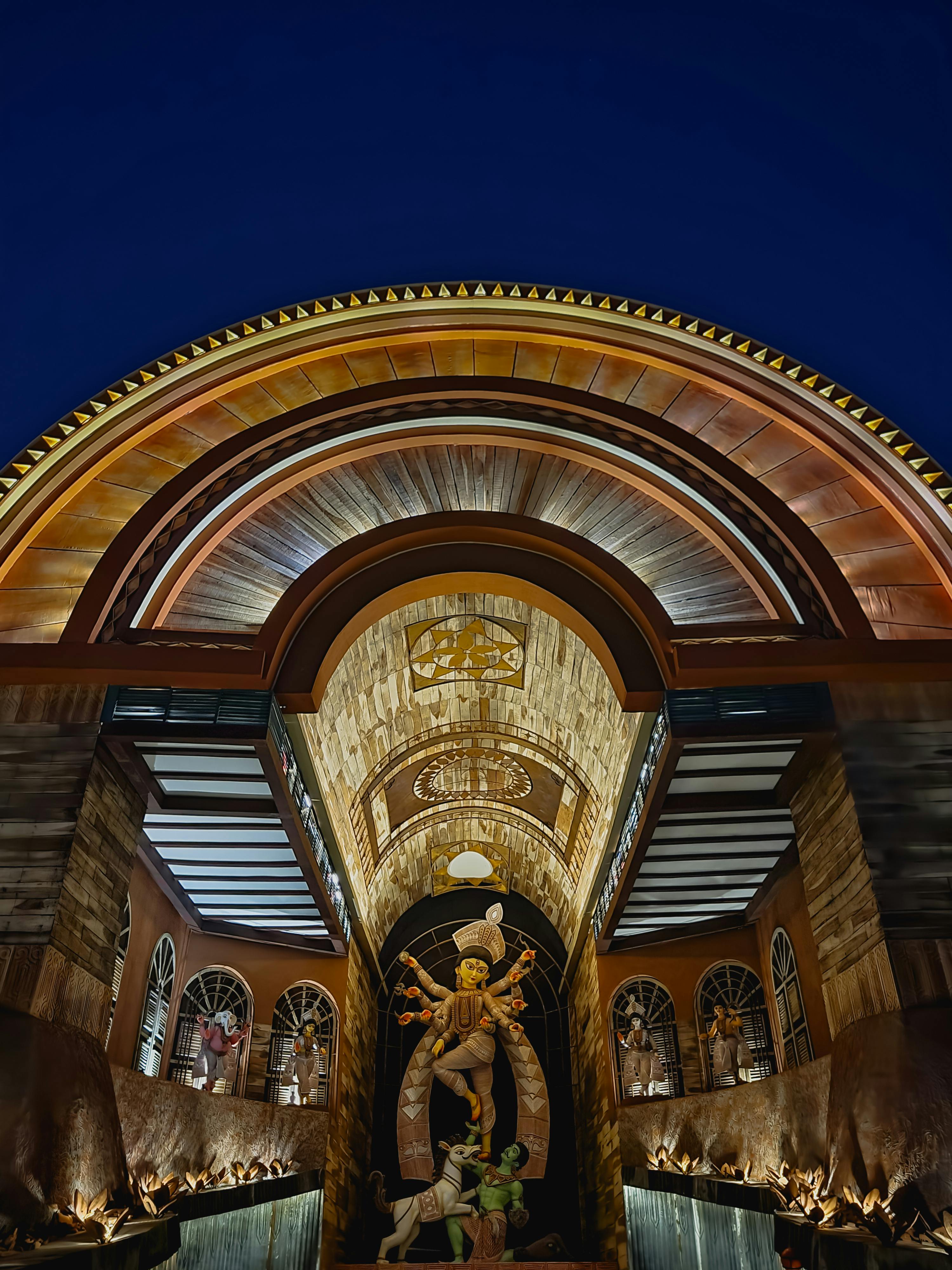 Modernly Built Statue of a Hindu Deitys · Free Stock Photo