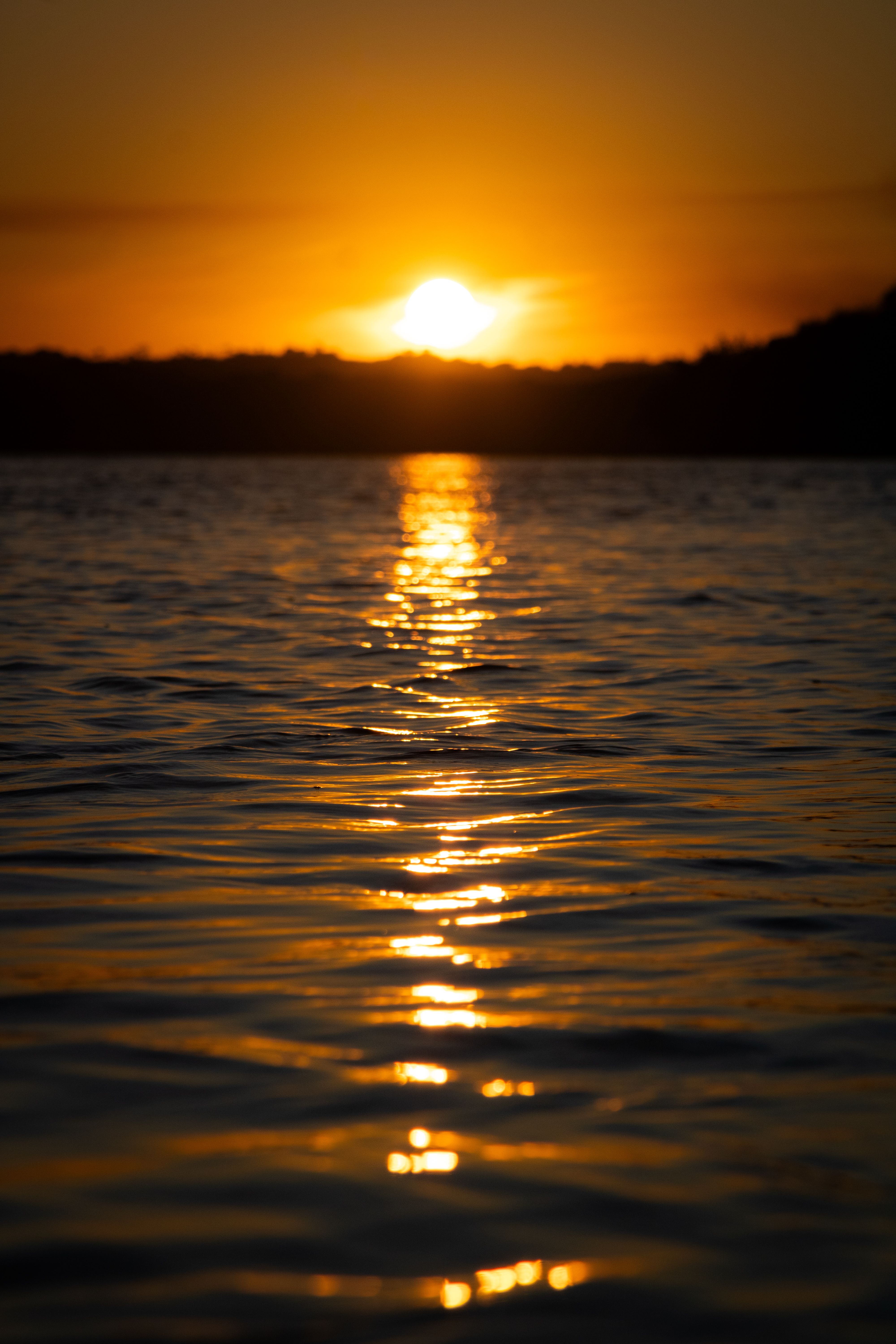 Sunset in Sky over Lake · Free Stock Photo