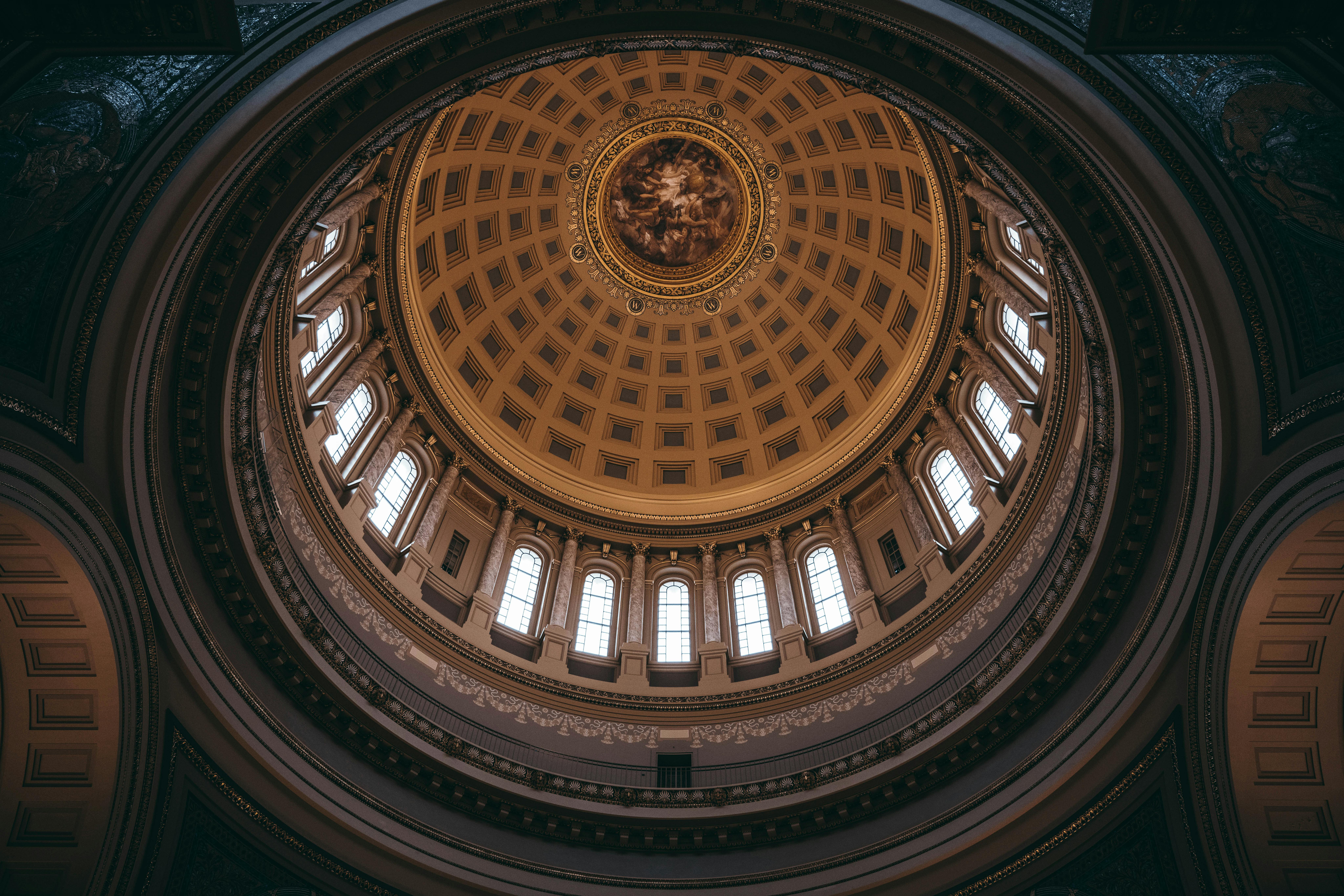 Dome of Wisconsin State Capitol · Free Stock Photo