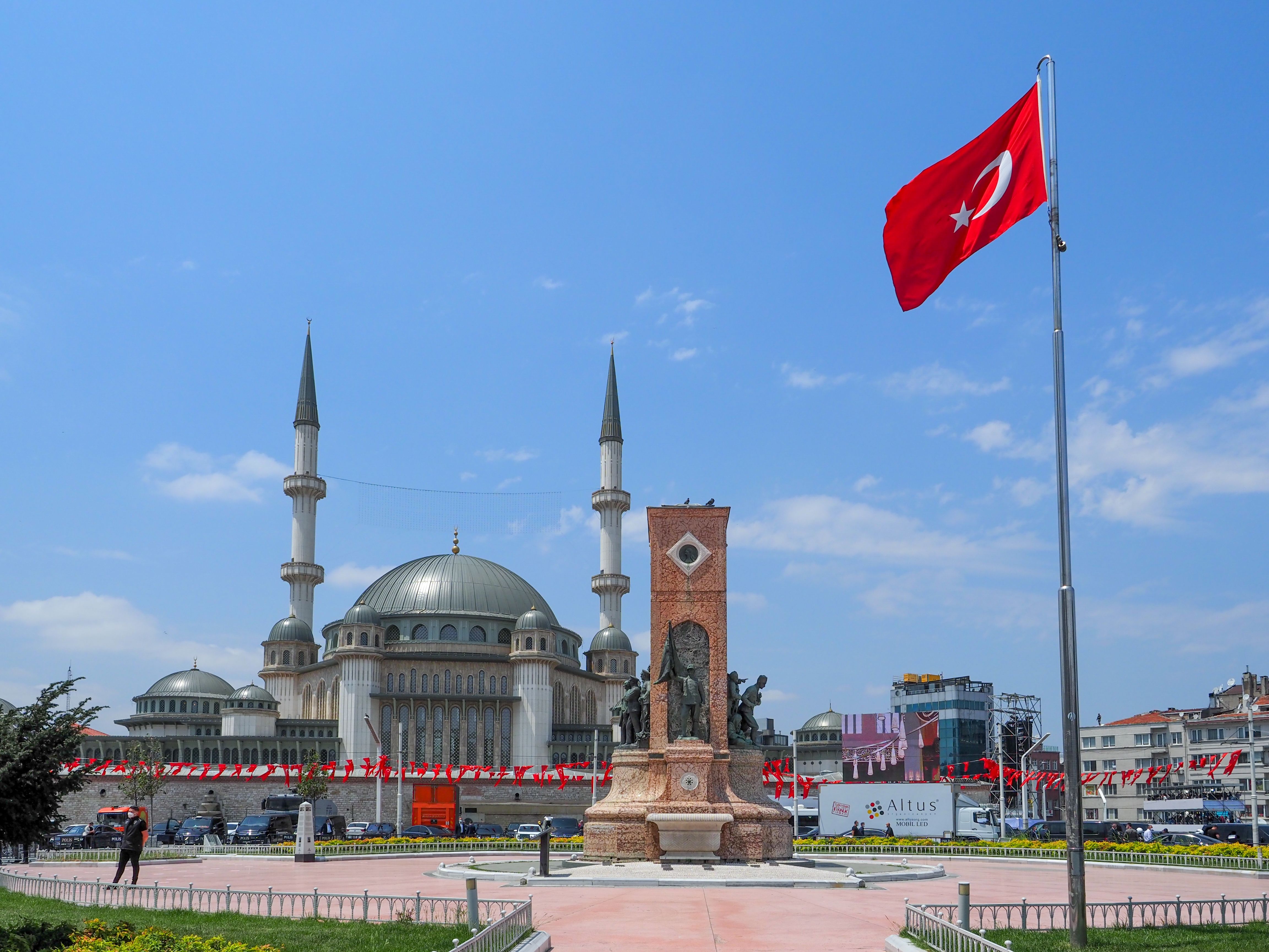 Taksim Square Istanbul Photos, Download The BEST Free Taksim Square ...