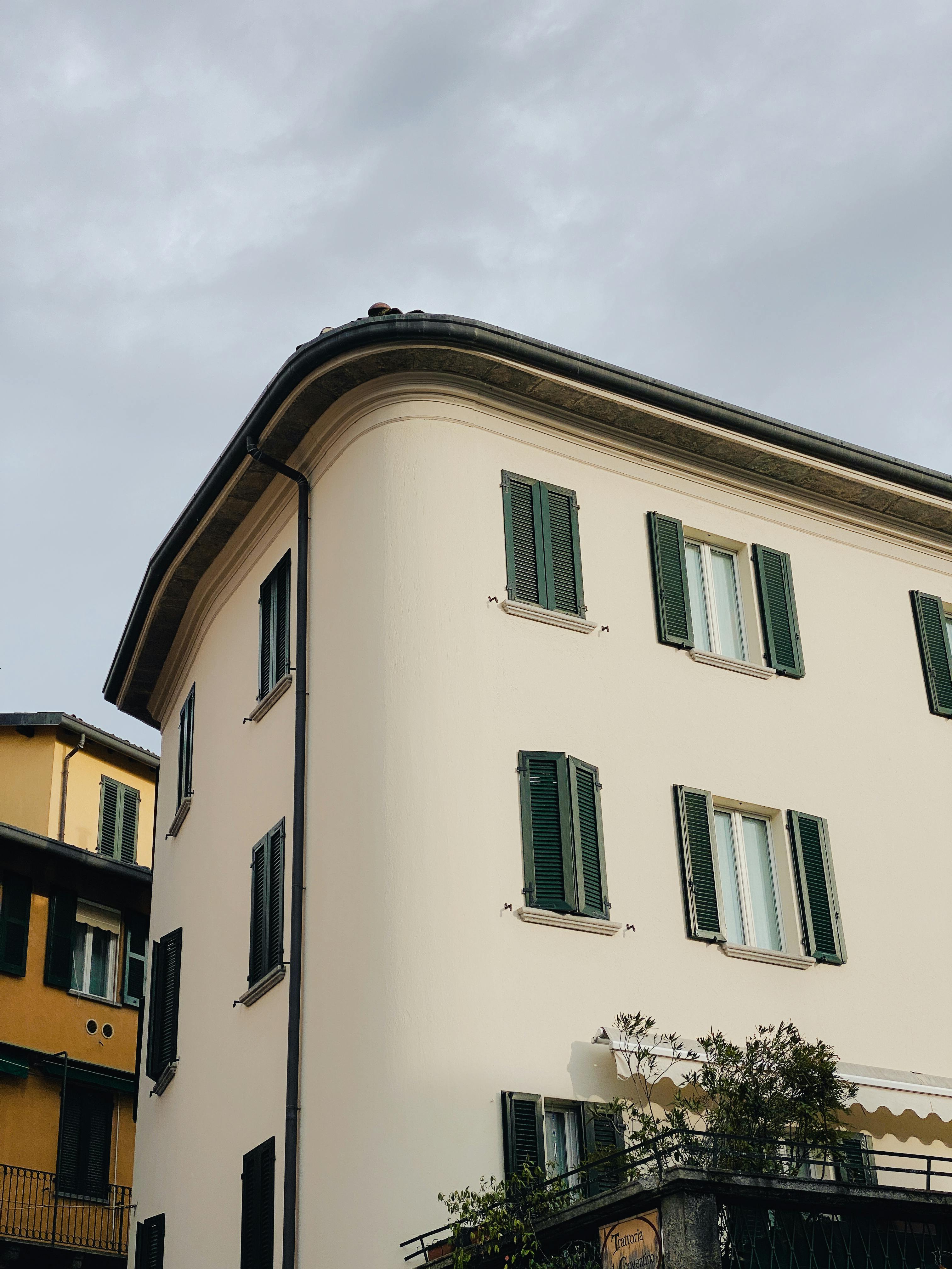 Corner of Building with Apartments · Free Stock Photo